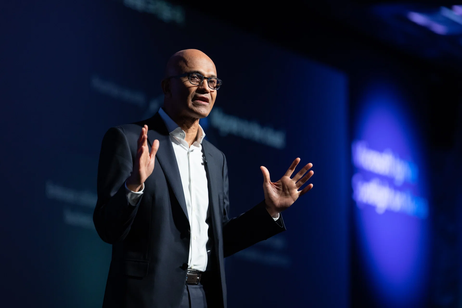 Microsoft CEO says AI is a tidal wave as big as the Internet - The ...