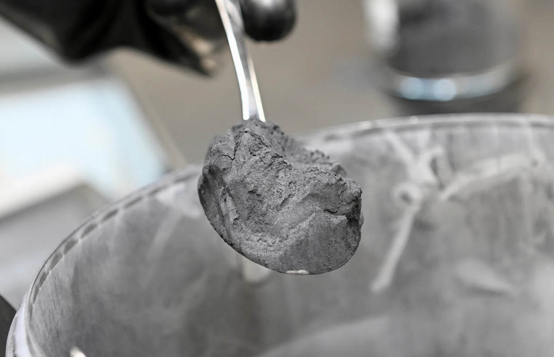 China approves first graphite export permits after rule change - The ...