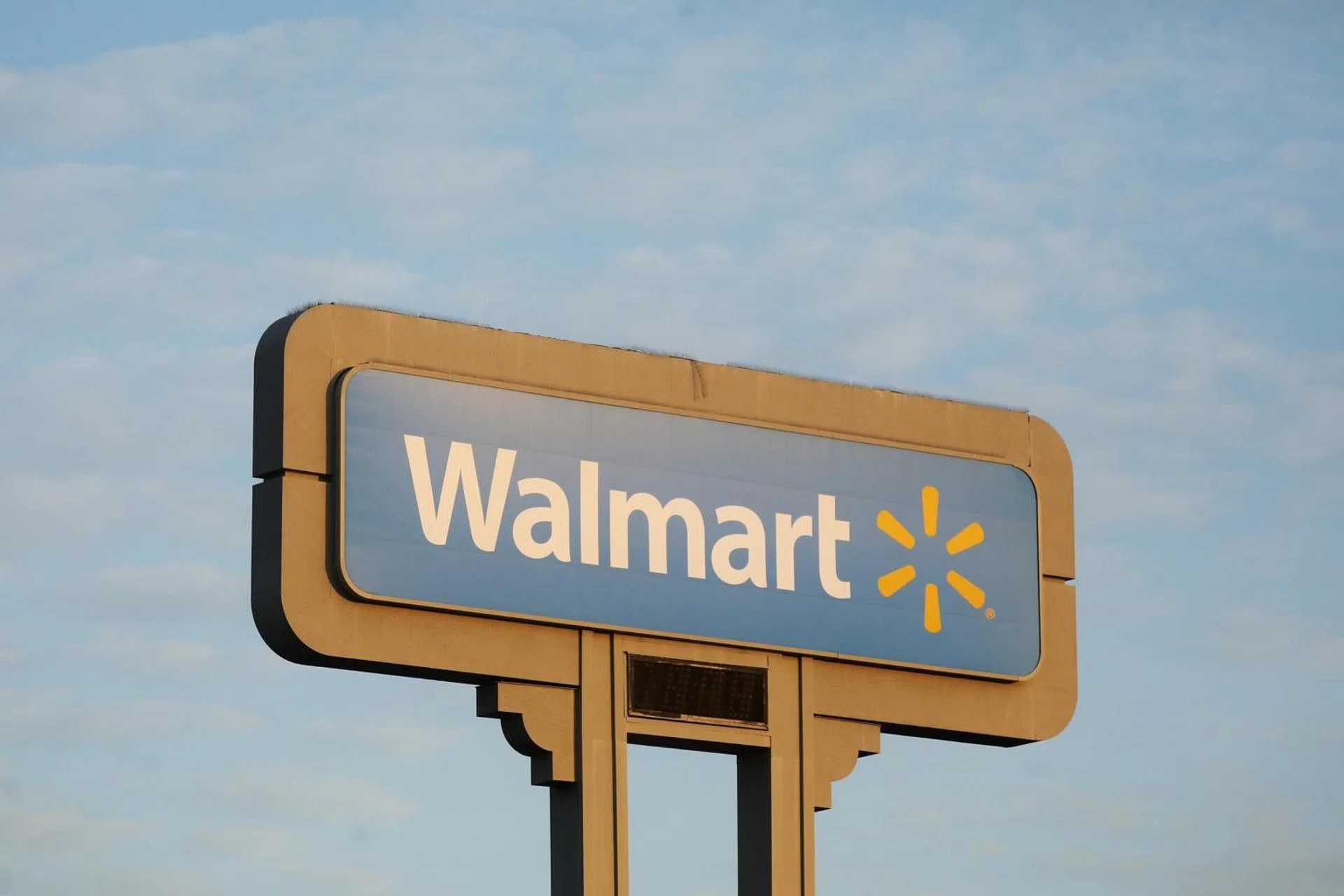 Walmart reports strong US sales as it retreats from some overseas ...