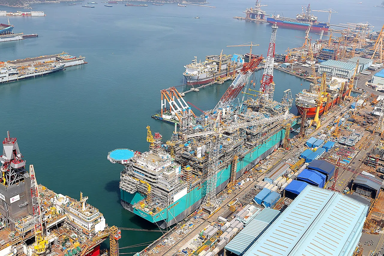 Malaysia's Petronas achieves first gas for floating LNG facility - The ...