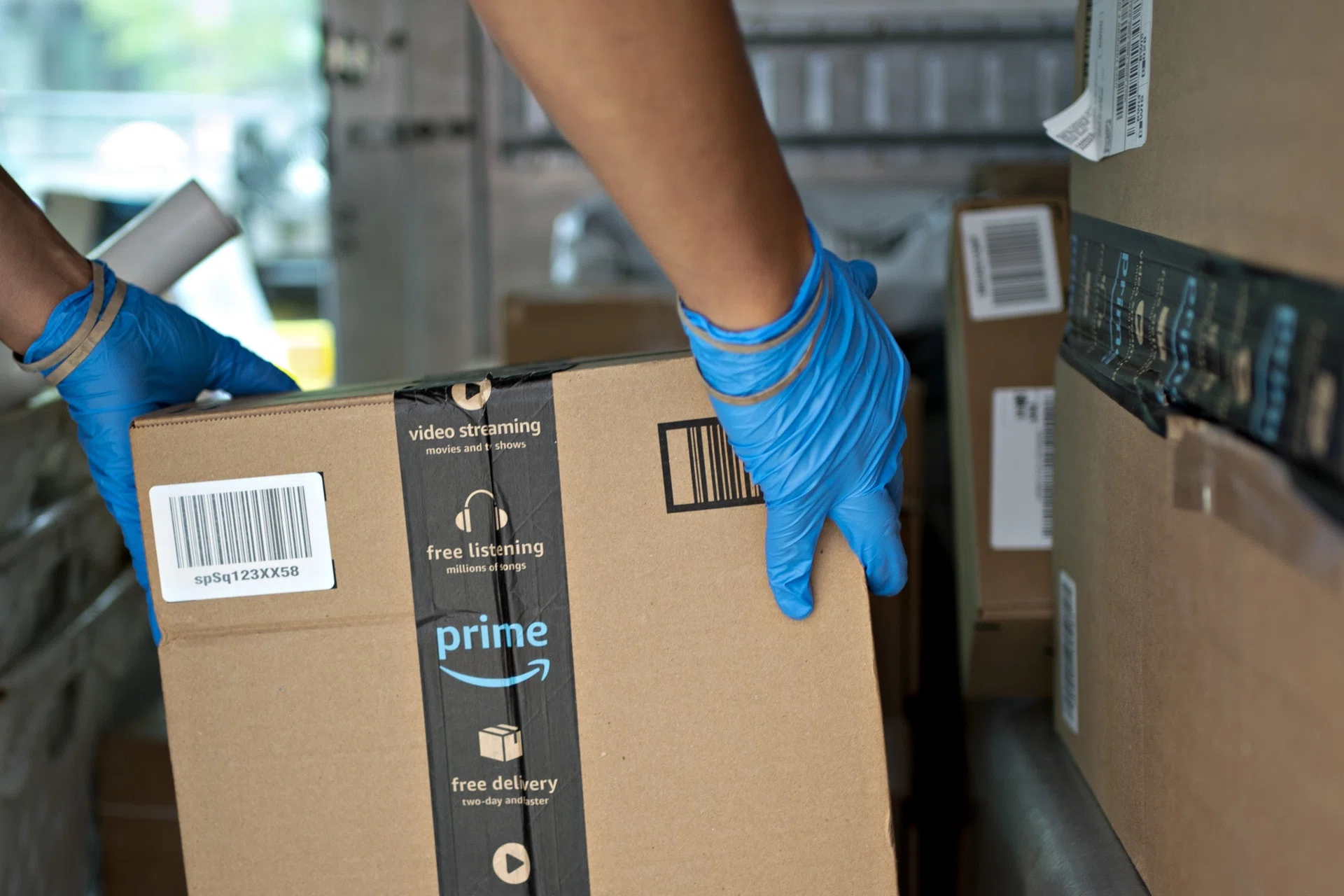 Amazon expands Prime delivery service to more web stores - The Business ...