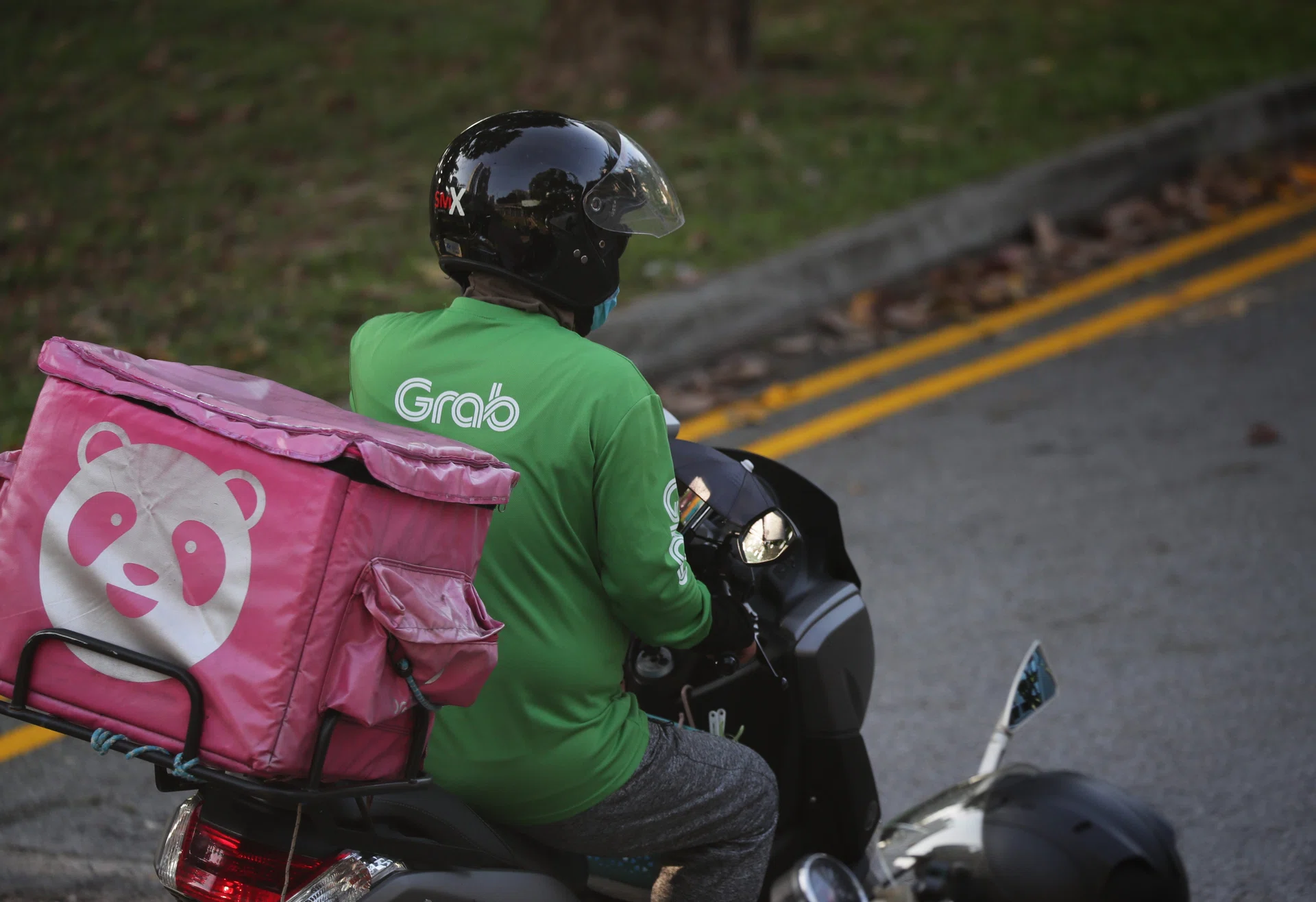 Grab shares dodge bullet after Meituan says it’s not keen on foodpanda ...