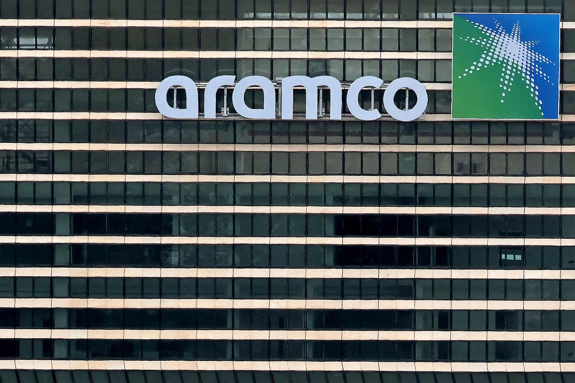 Saudi Arabia in talks to add top Wall Street banks to Aramco share sale ...