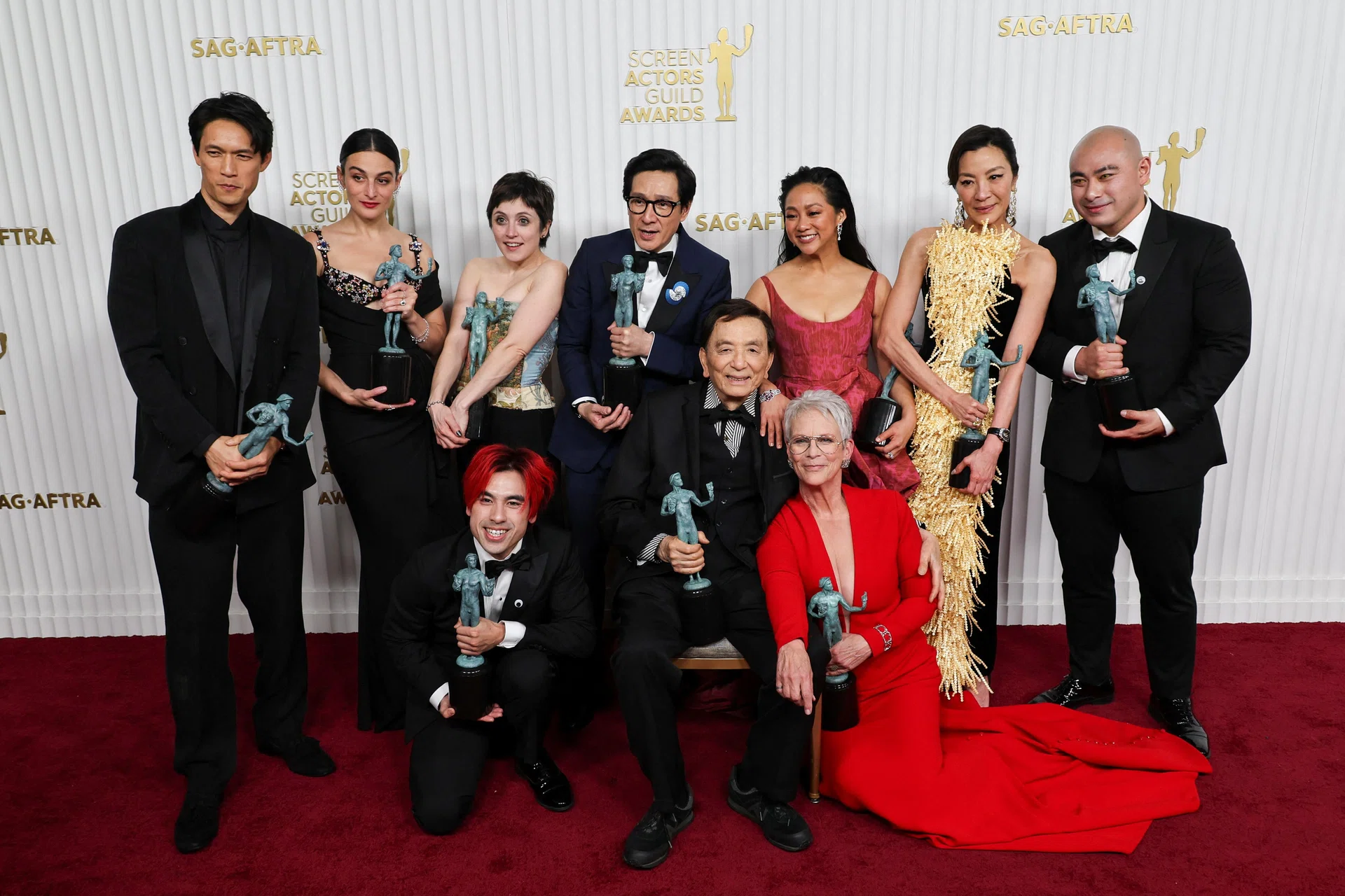 Everything Everywhere dominates SAG awards, setting stage for Oscars ...