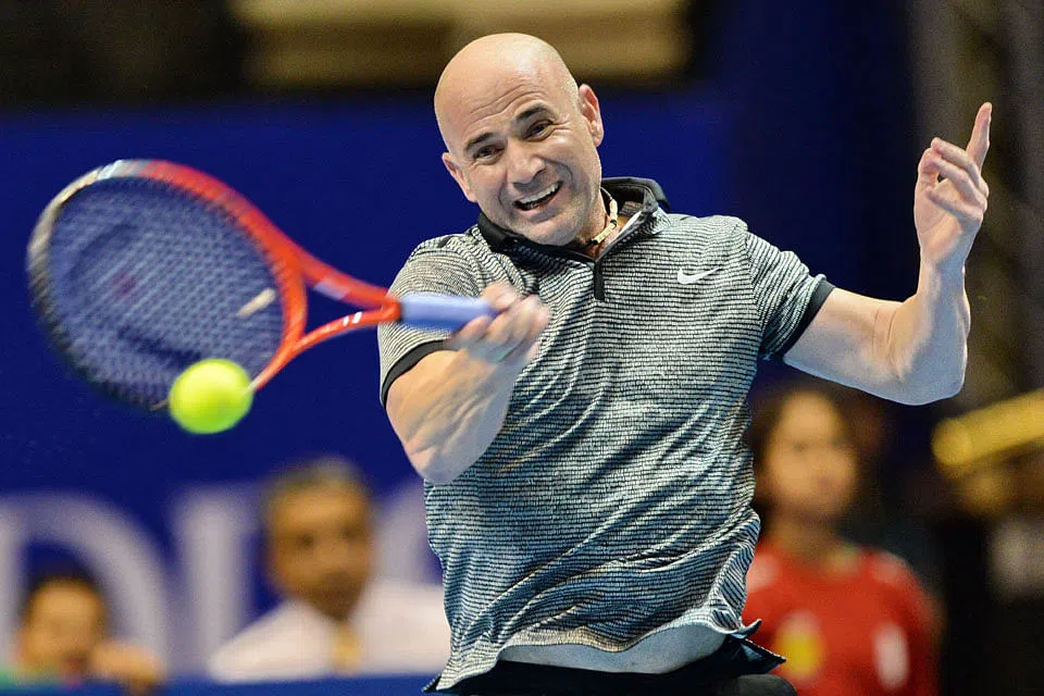 Grand ovation for Agassi; Williams returns - The Business Times