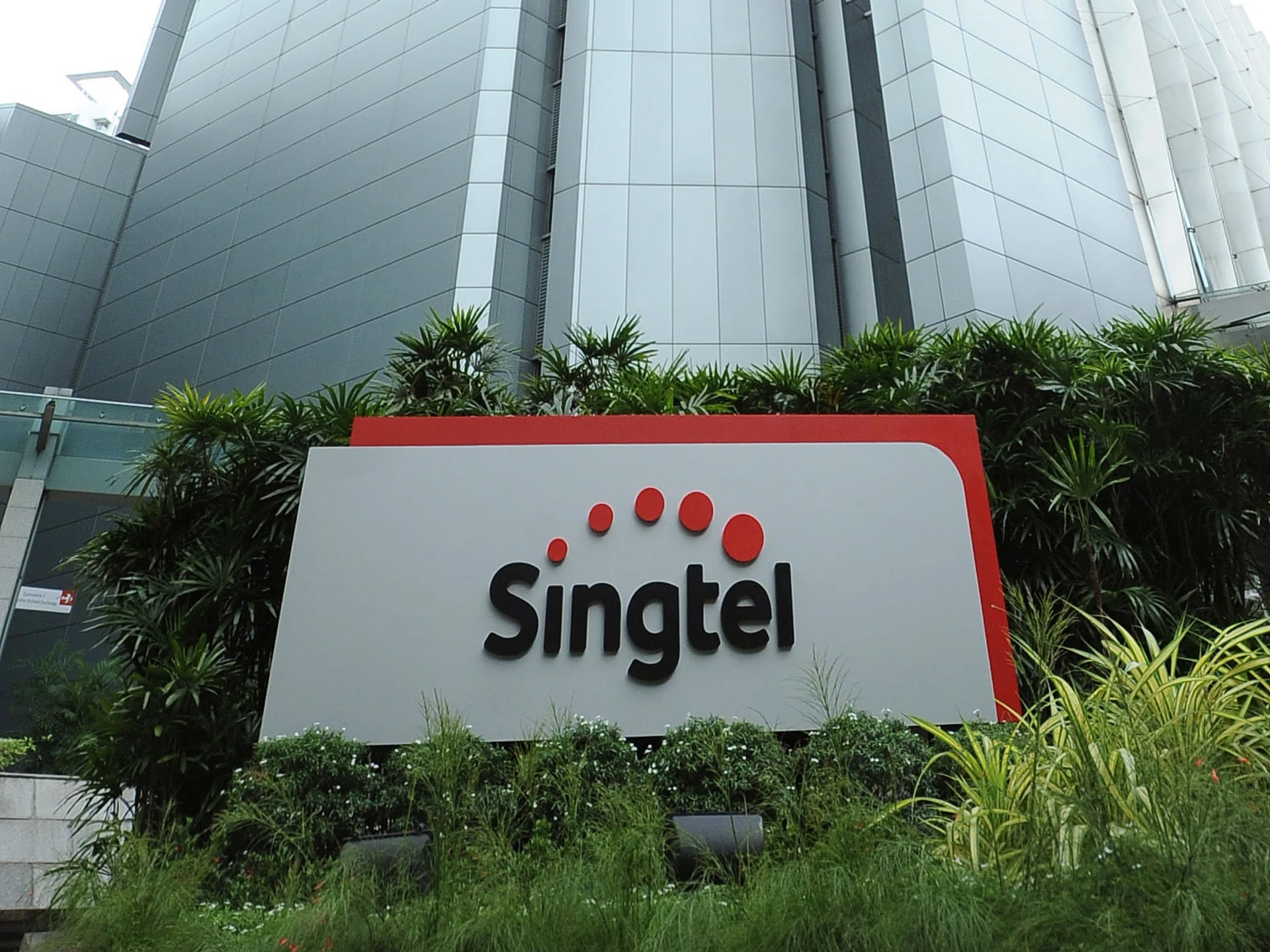 Singtel consortium appoints Alcatel Submarine to build new subsea cable ...
