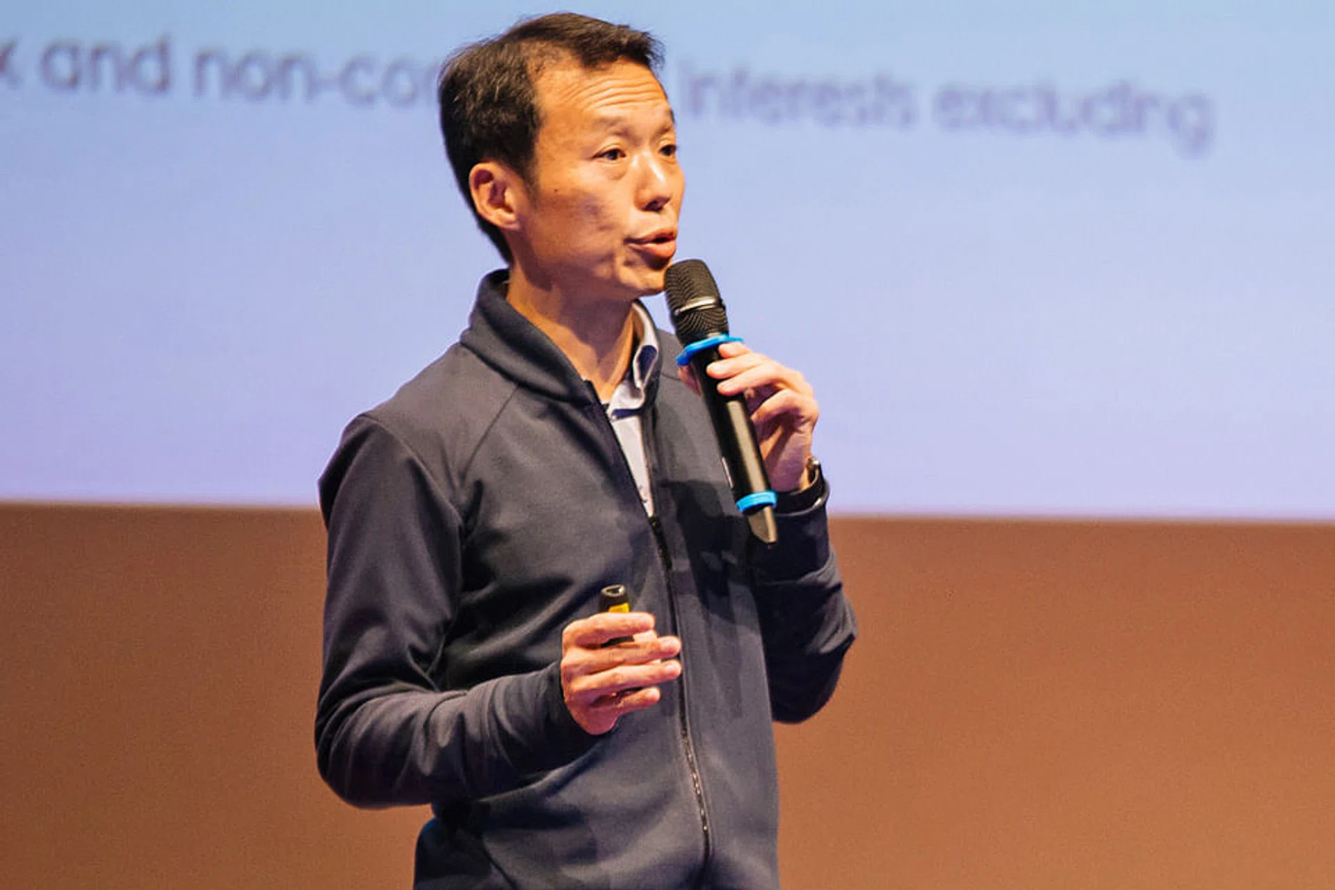 Equal mix of cash, shares to pay for Ascendas-Singbridge buy is prudent ...