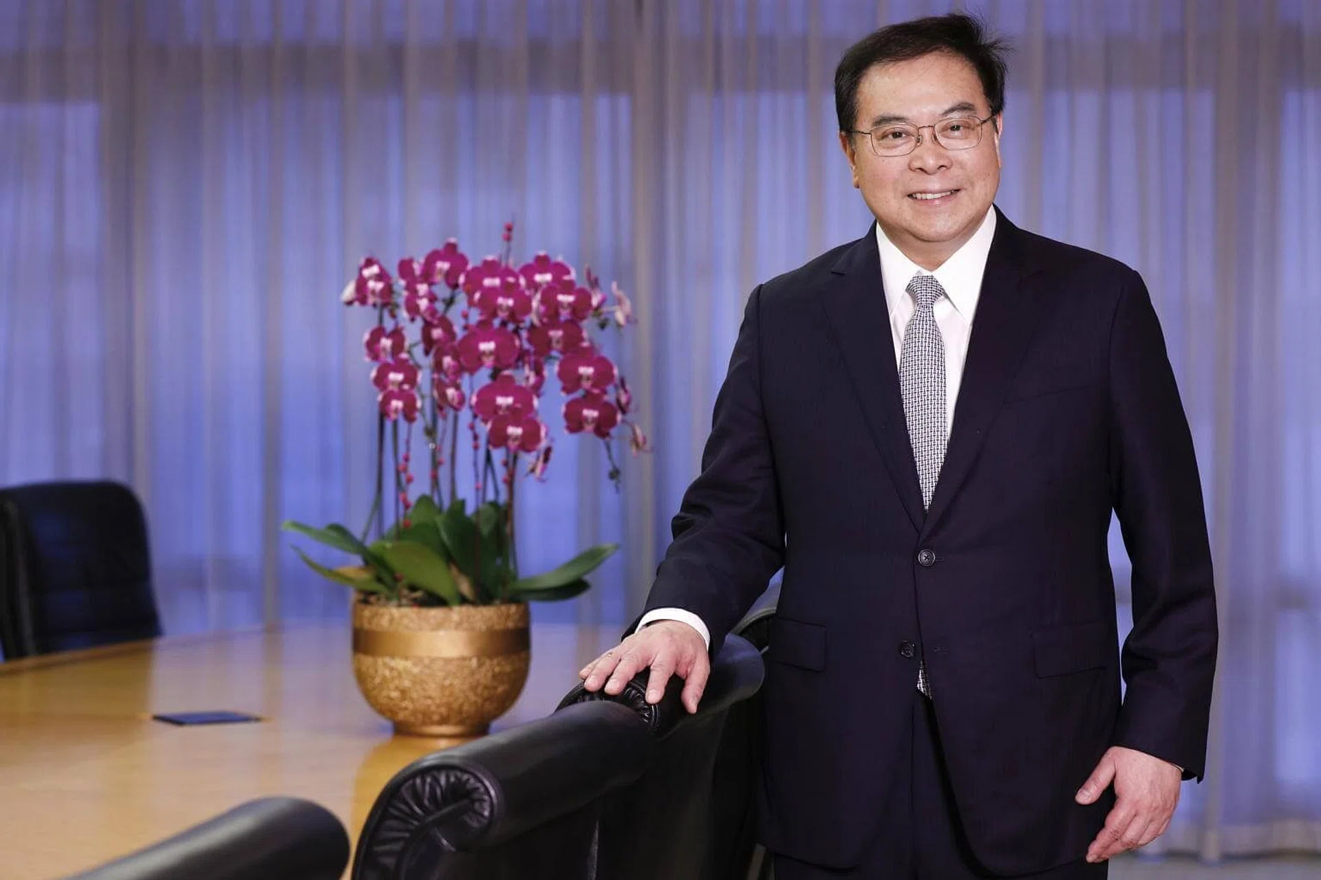 OCBC chief Samuel Tsien gets 10.4% pay rise to S$10.7m for 2018 - The ...