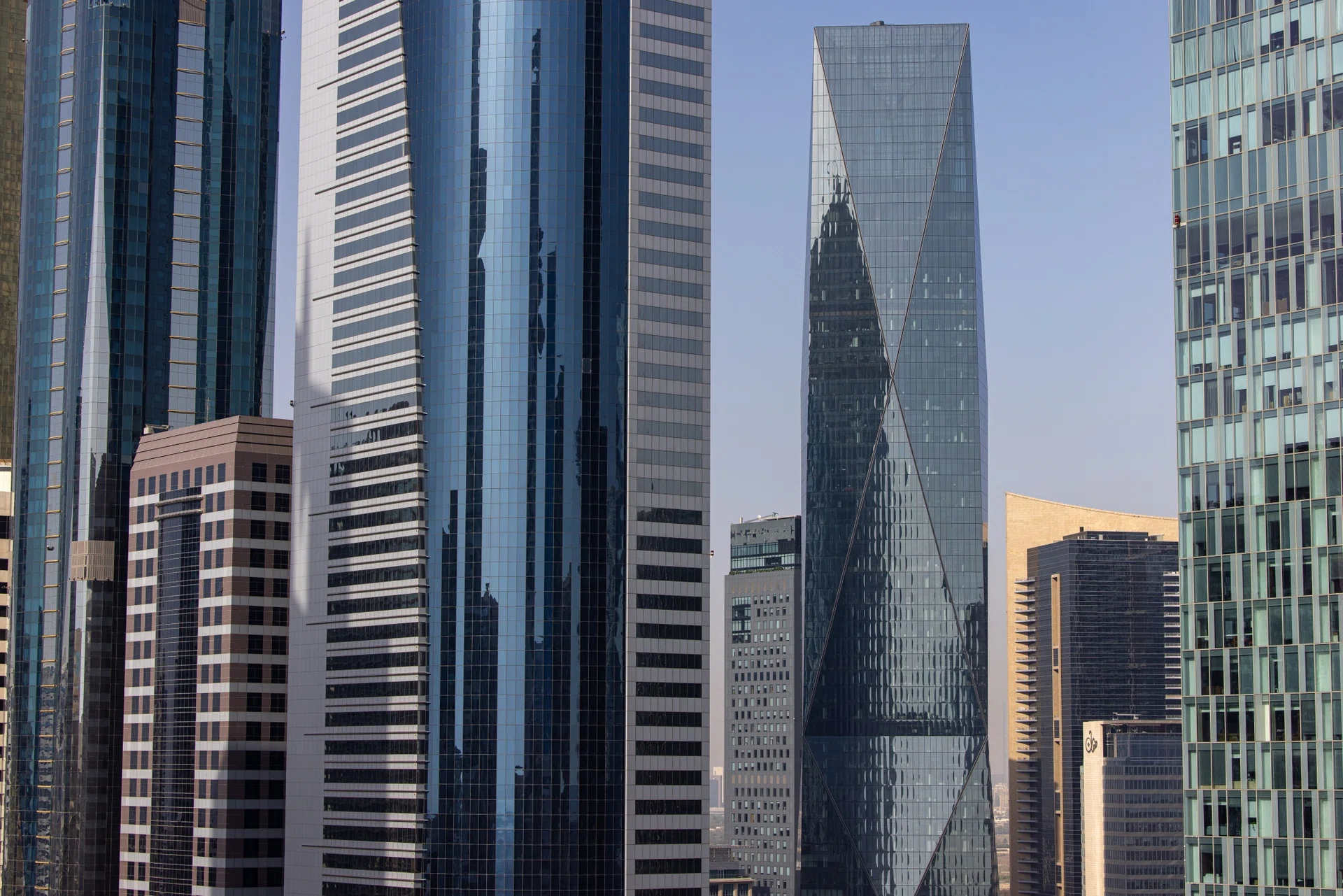 Dubai office landlord to bolster portfolio as city defies slump - The ...