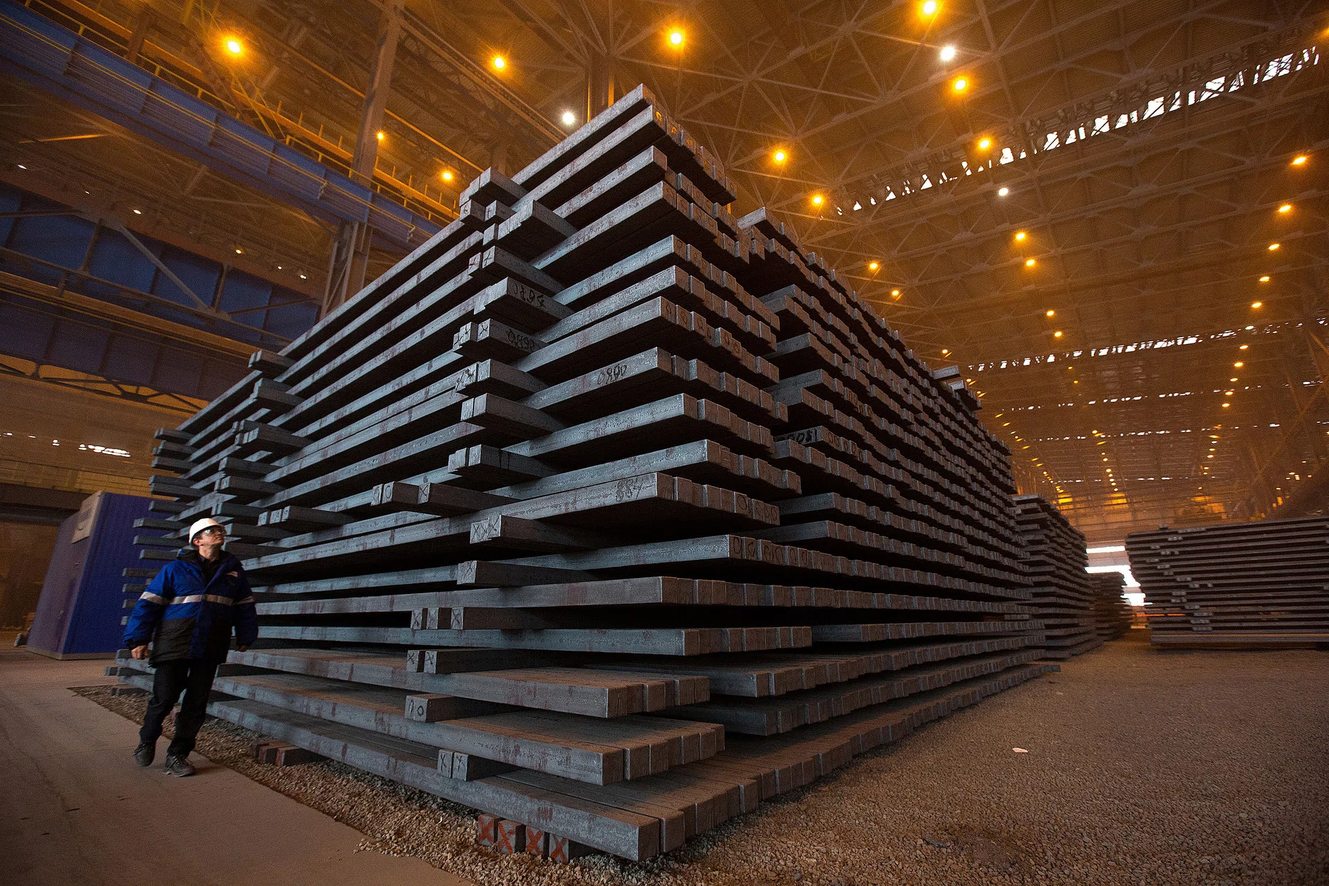 Russian manufacturing shrinks in Dec for first time in three months ...