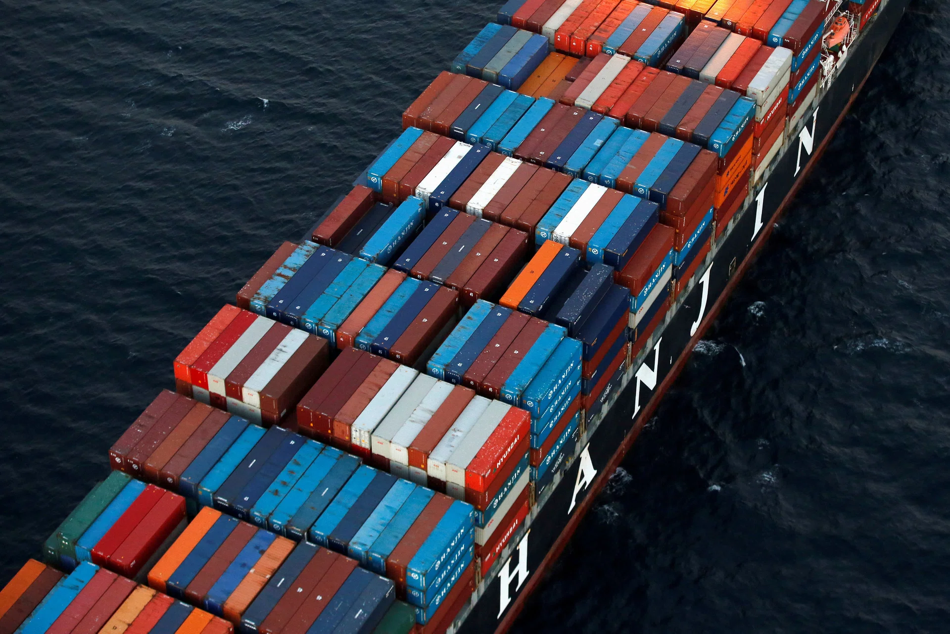 Hanjin collapse may hasten consolidation in shipping - The Business Times