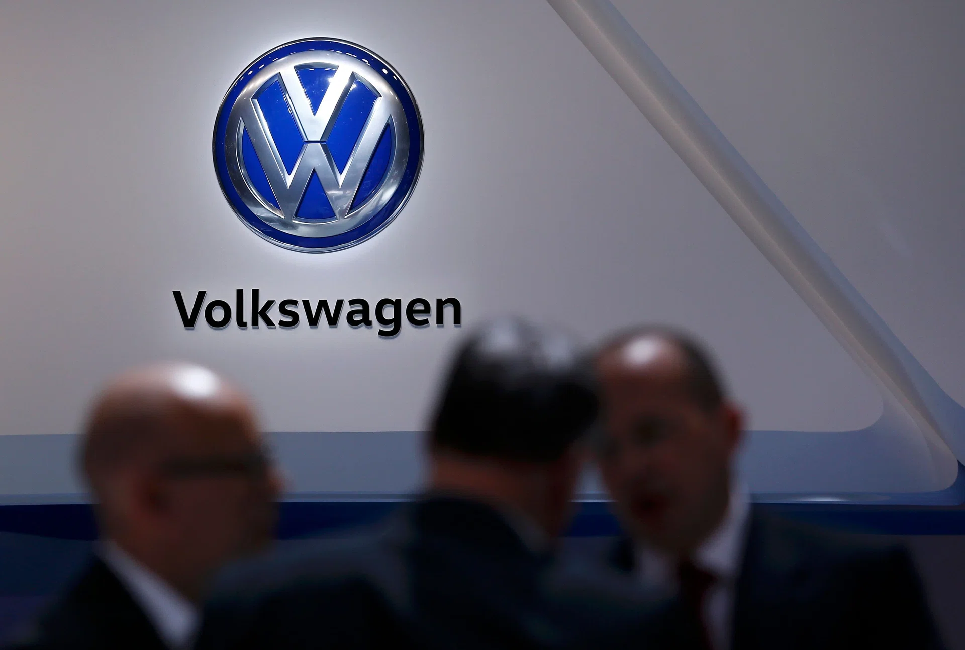 Volkswagen hit by new investor lawsuits in Germany, claims top 5b euros ...
