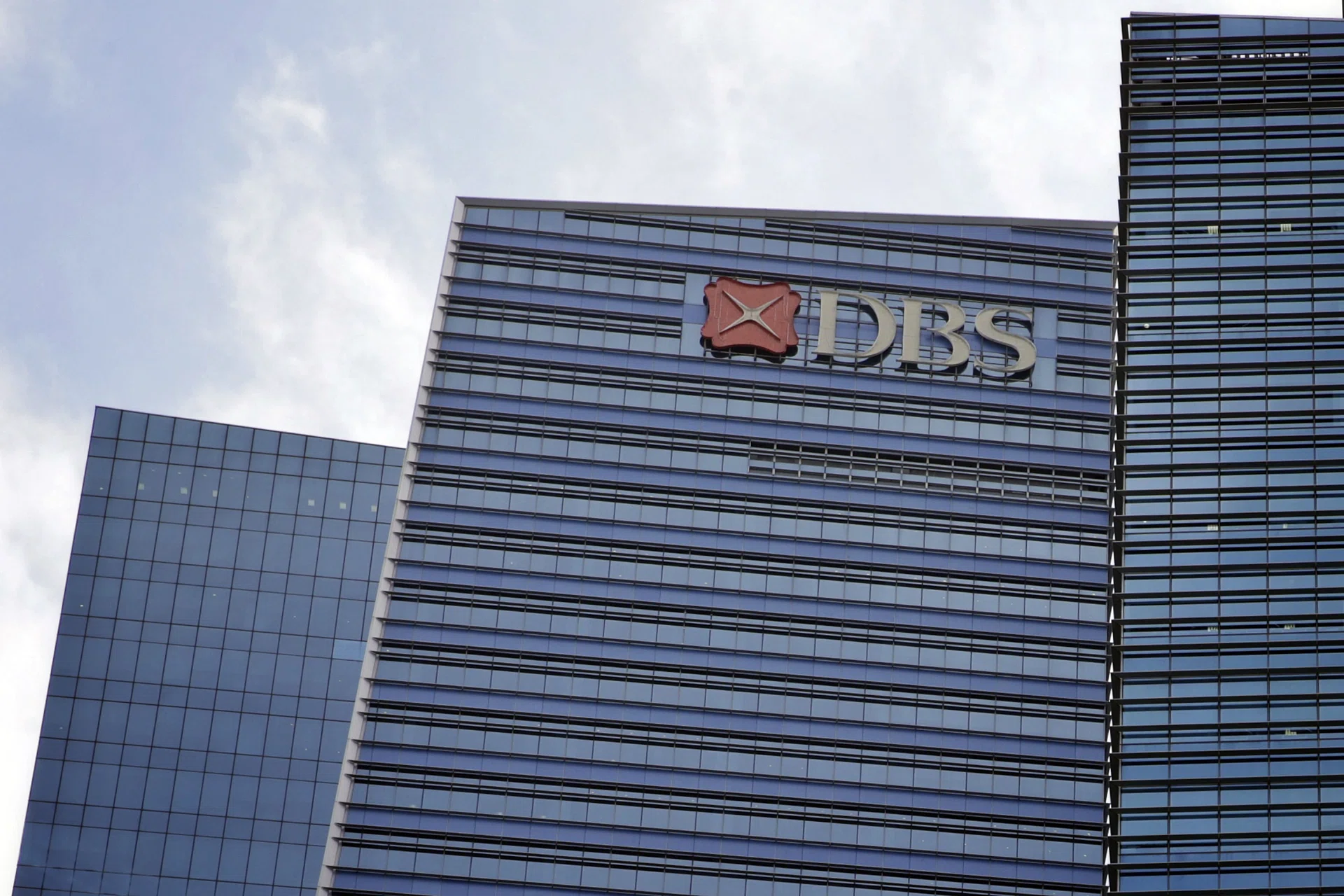 DBS launches new mobile banking app - The Business Times