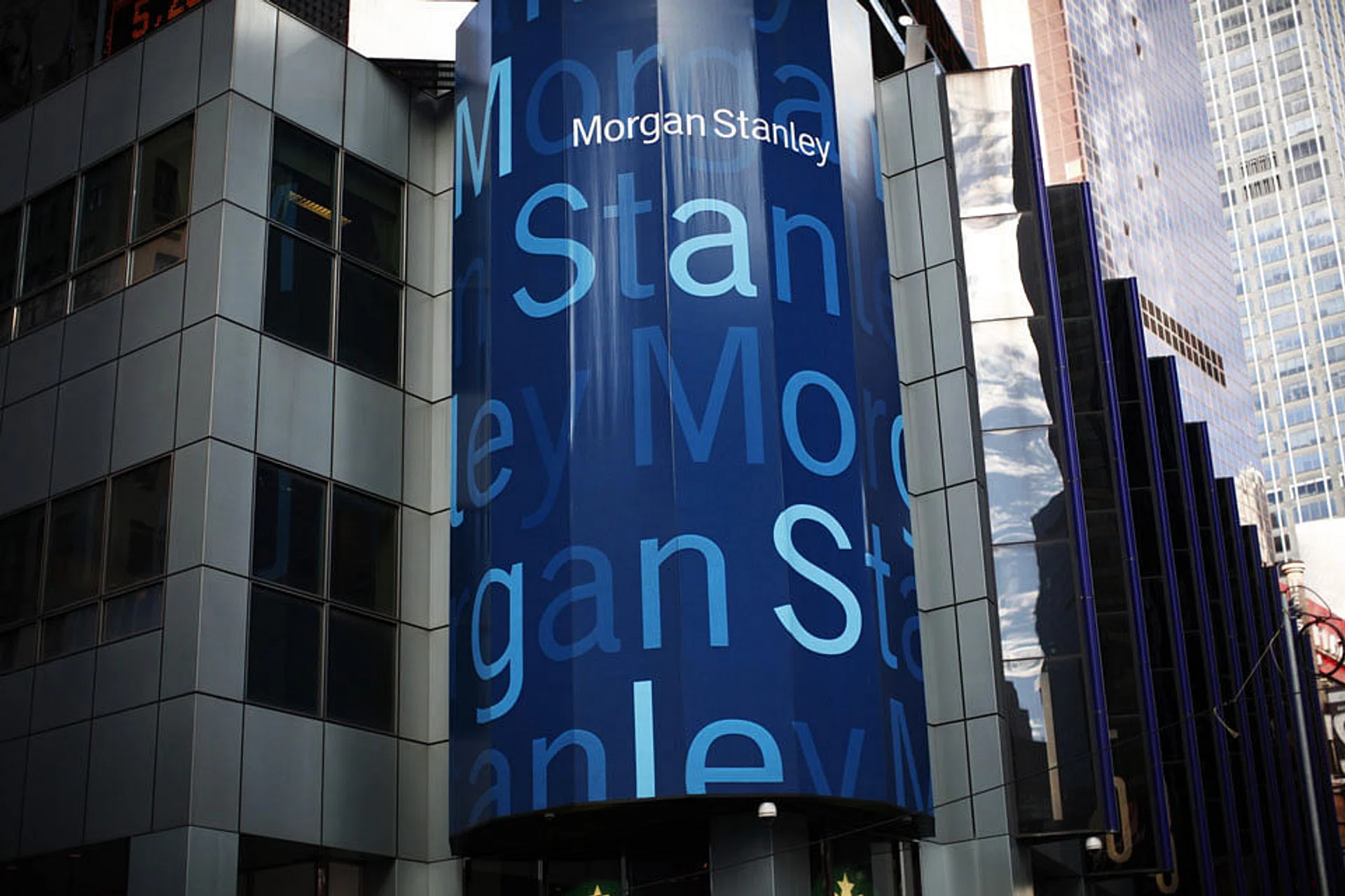 Morgan Stanley wins over 90 Asia brokerage mandates - The Business Times