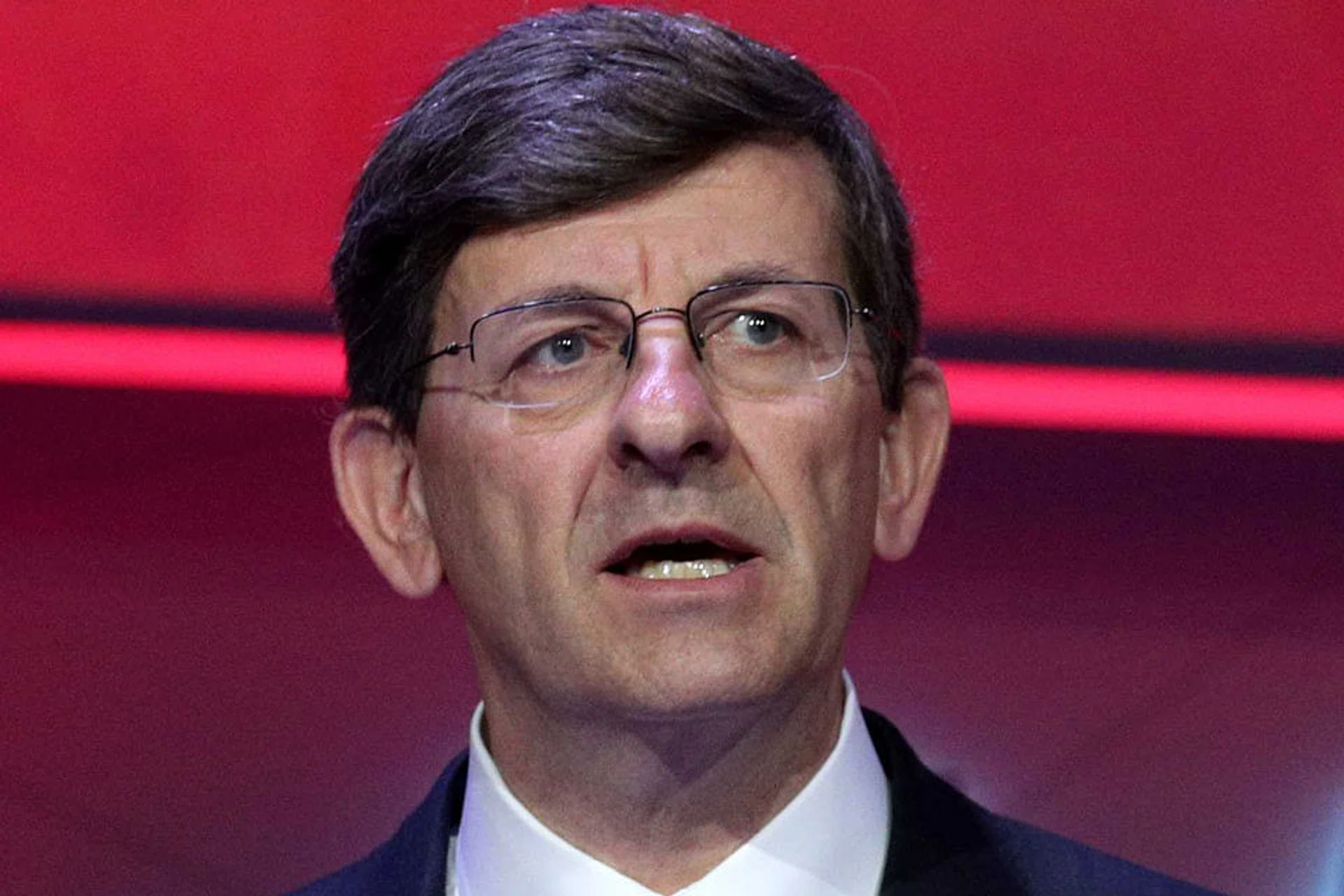 Vodafone CEO to leave in October after a decade - The Business Times