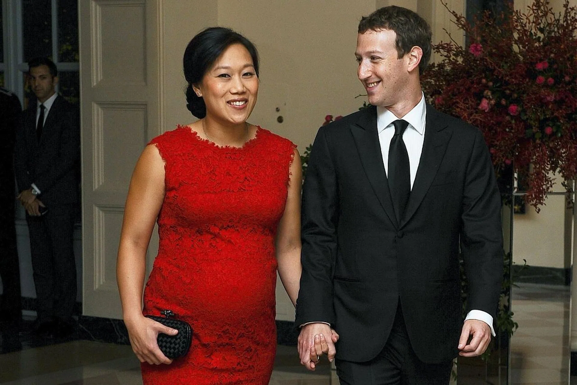 Zuckerbergs to start school mixing learning and health - The Business Times