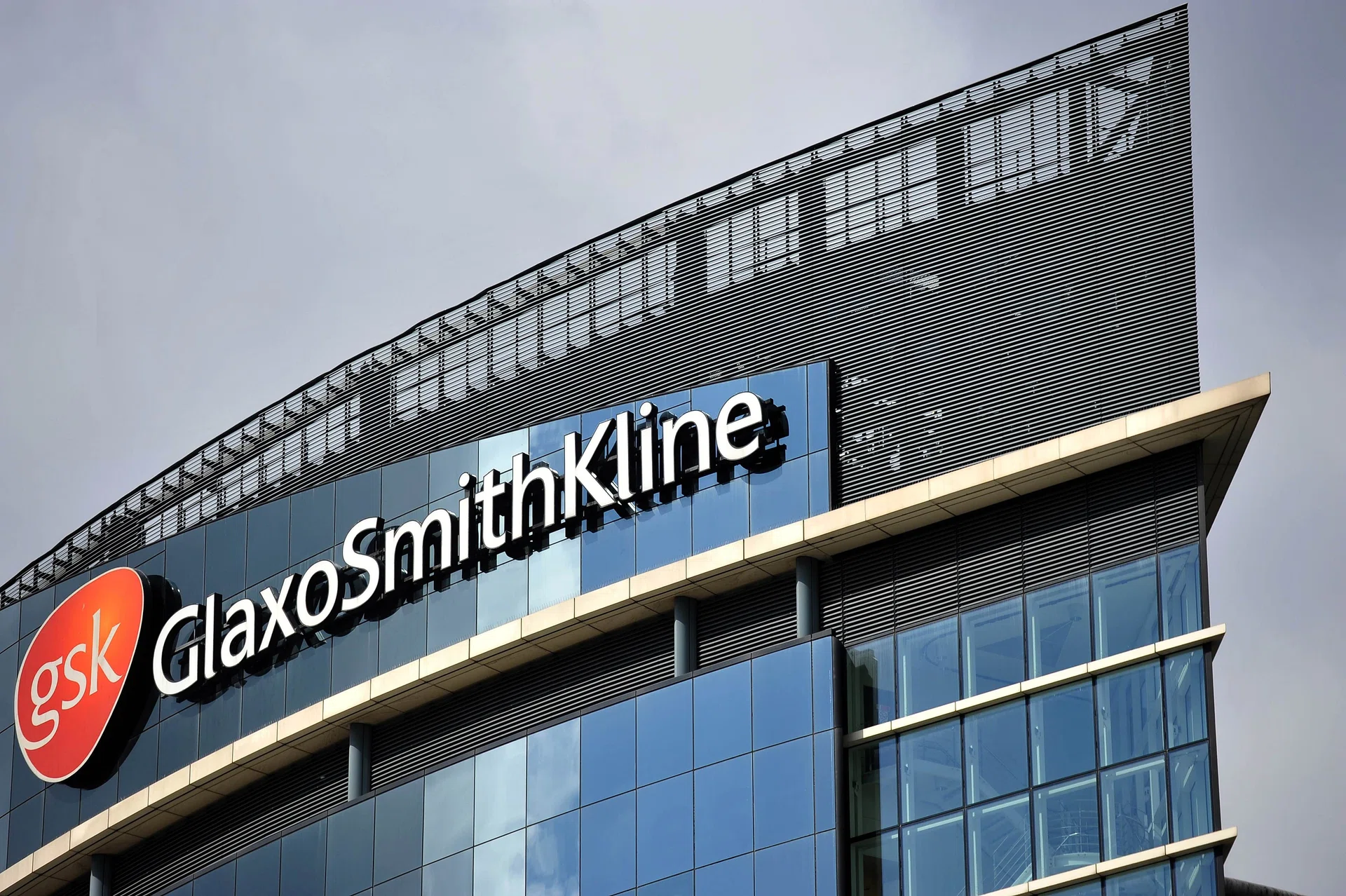 GSK to set up new global HQ for Asia in Singapore - The Business Times