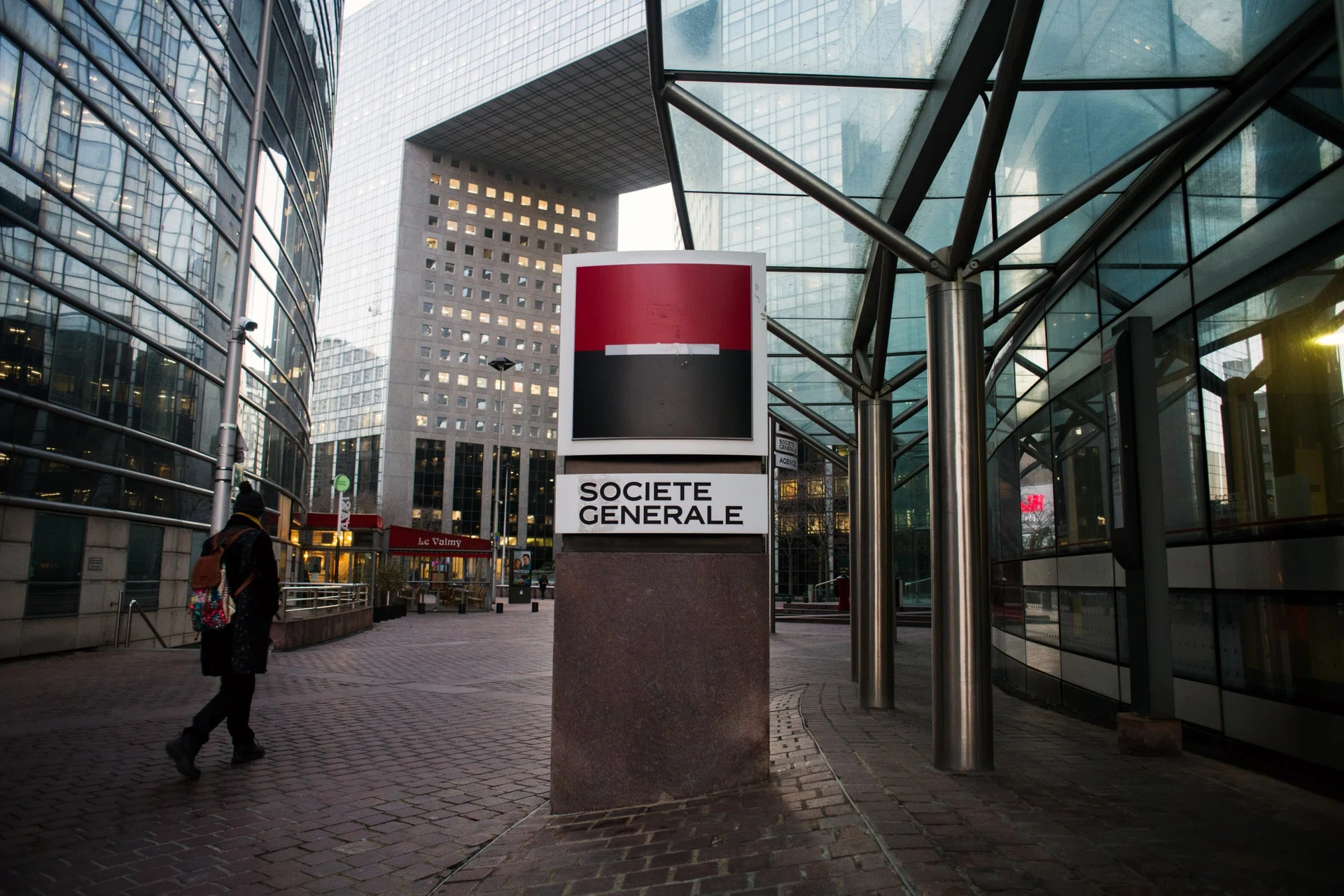 SocGen weighs sale of German unit in bid to boost returns - The ...