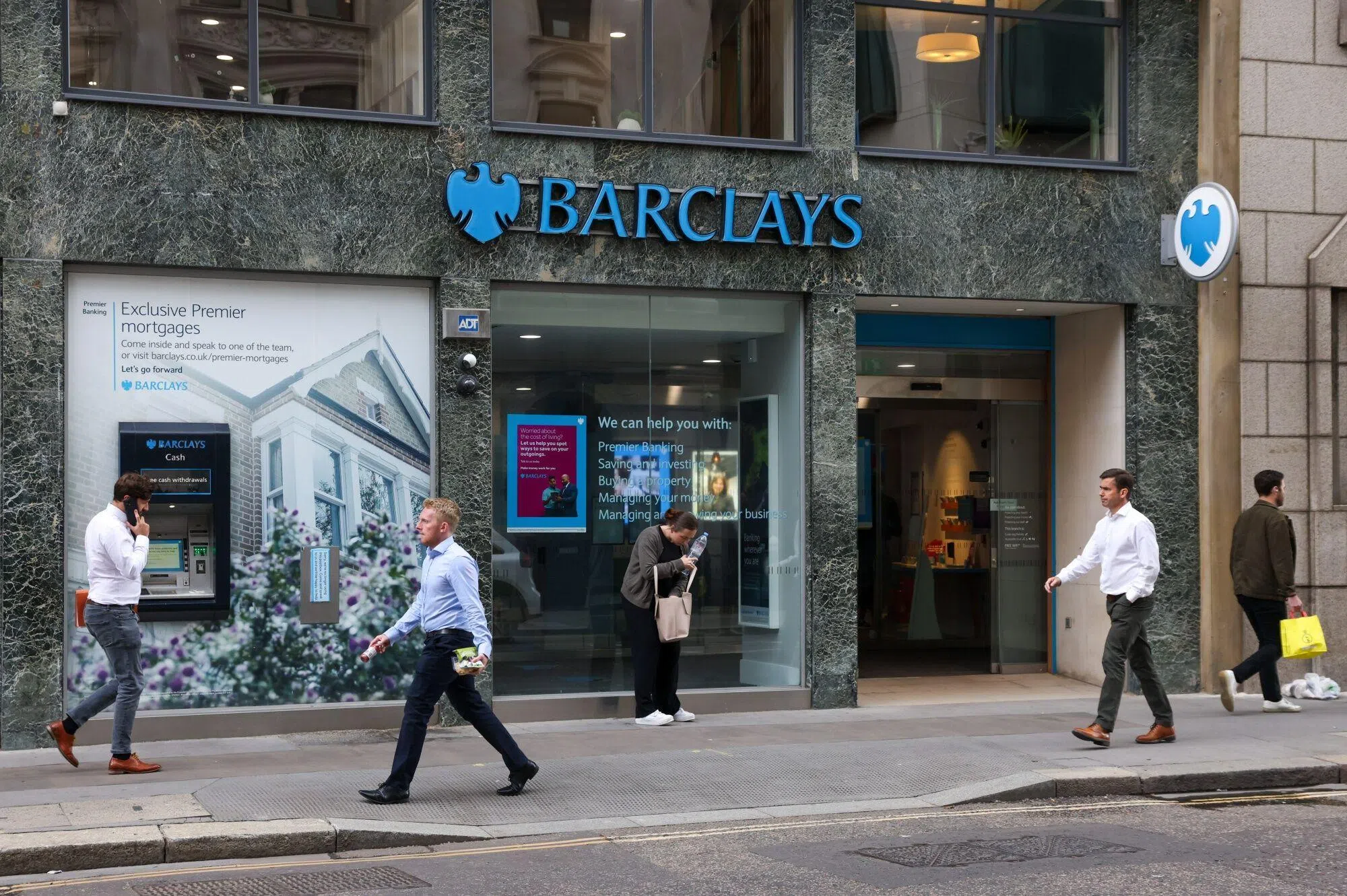 Barclays to lay off dozens of US consumer bank employees - The Business ...