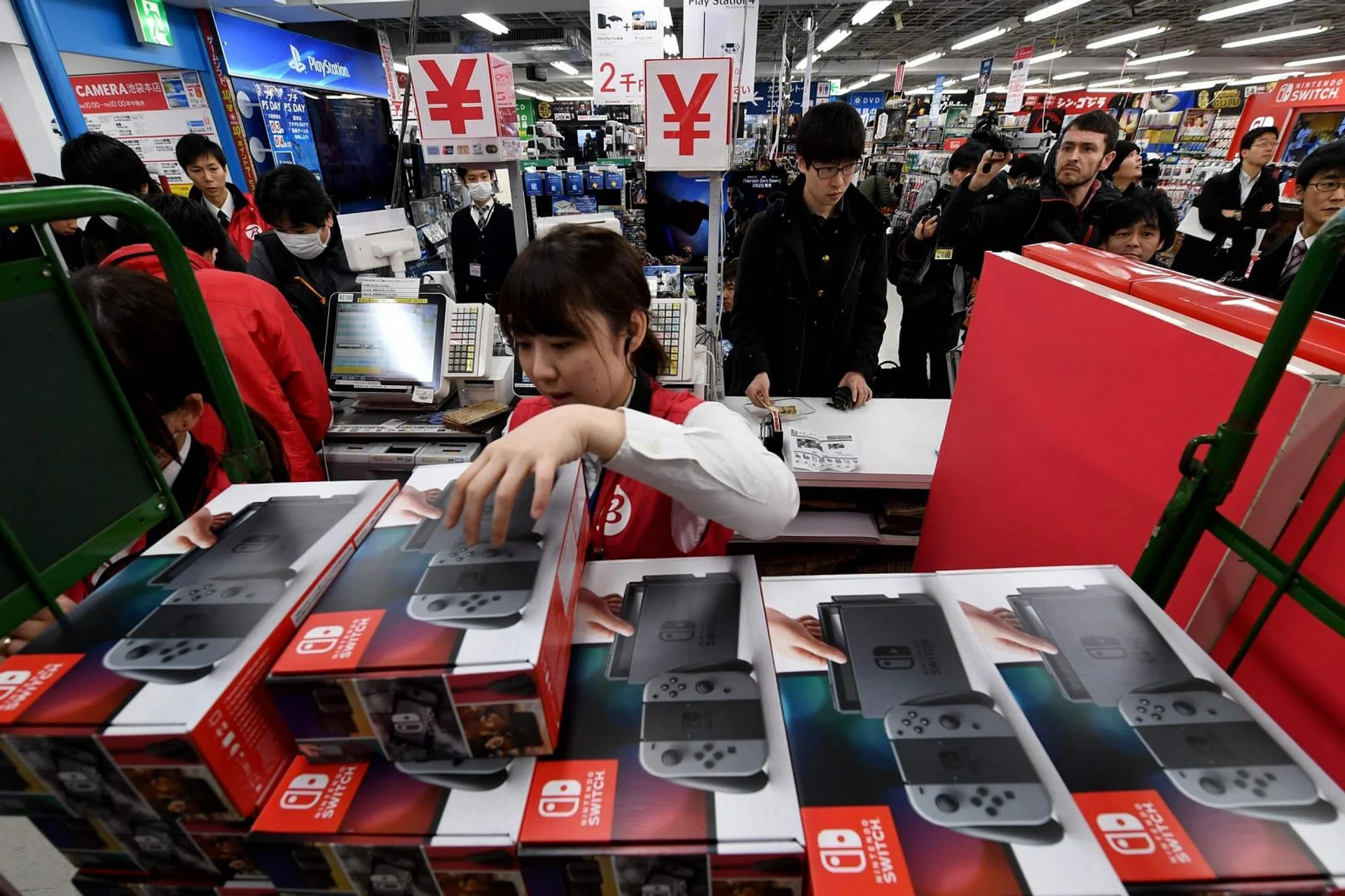 Nintendo shares gain after Switch debuts without a glitch - The ...