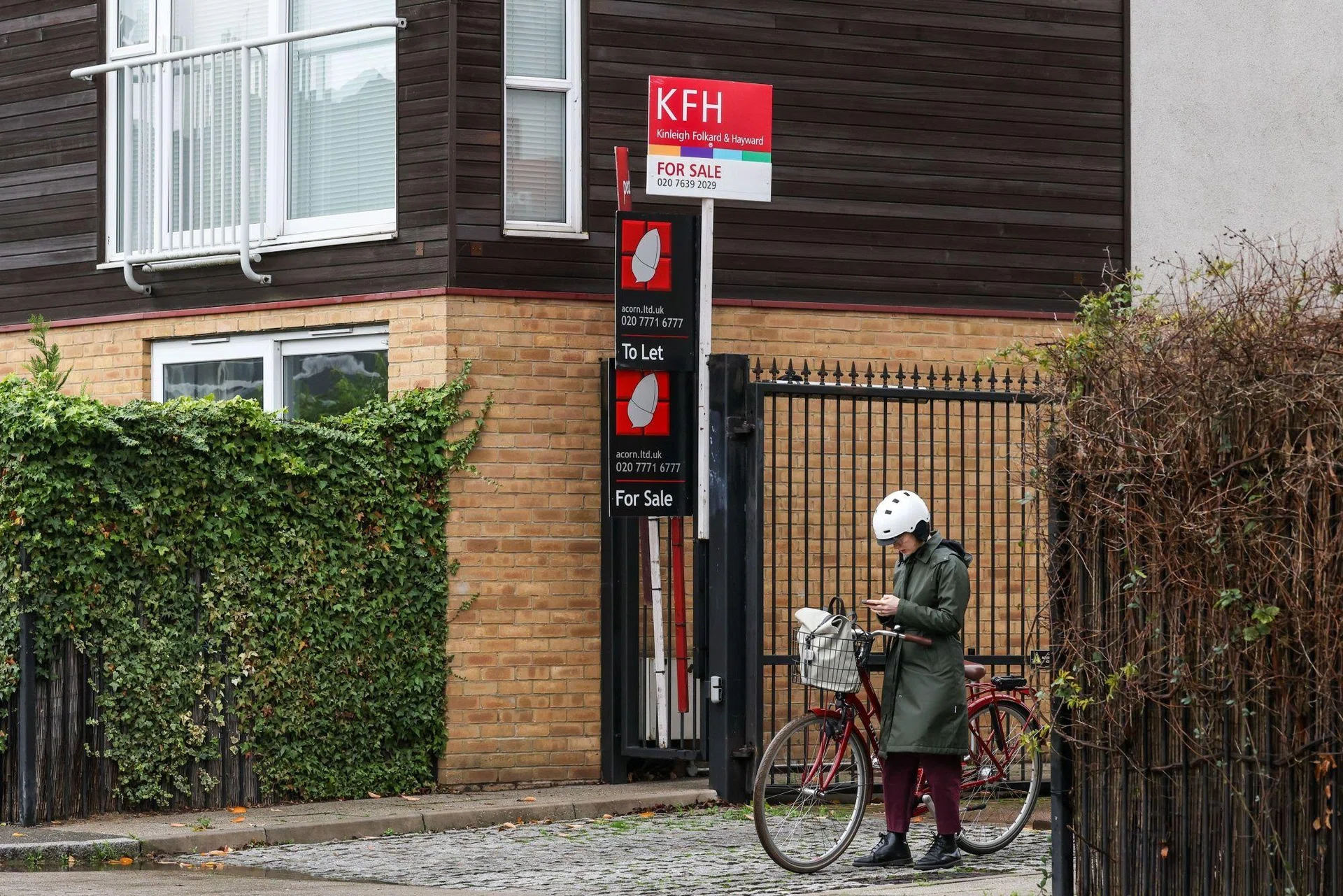 UK rental market crisis leaves Brits paying for rooms with household ...