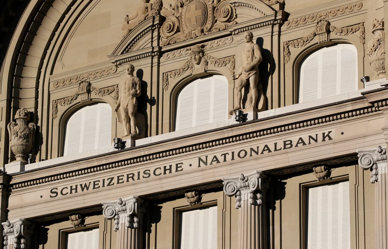 Swiss authorities, banks mull new rules to prevent bank runs - The ...