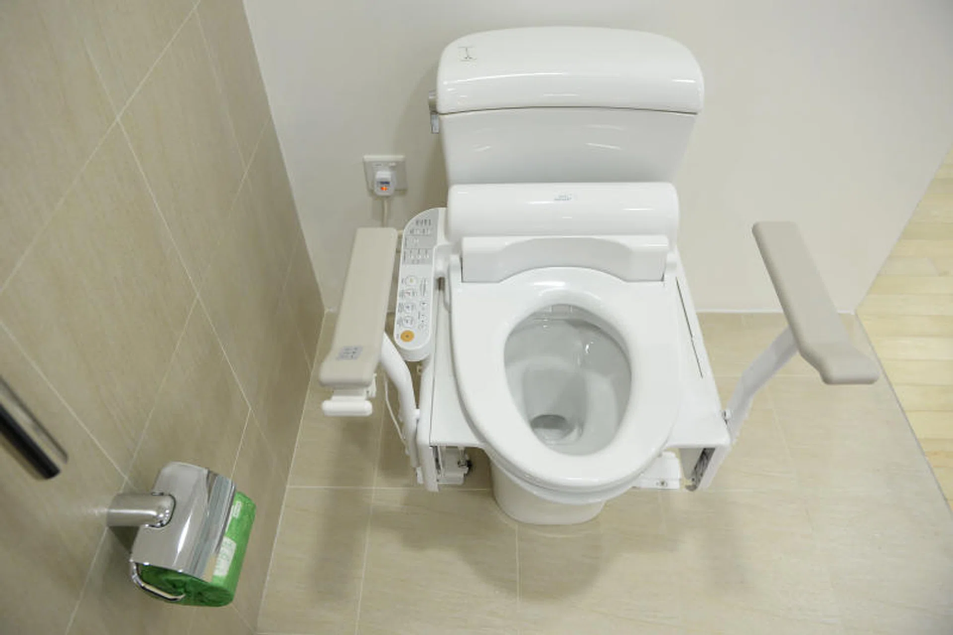 Hi-tech toilet maker sees US growth after Covid ‘paper panic’ - The ...