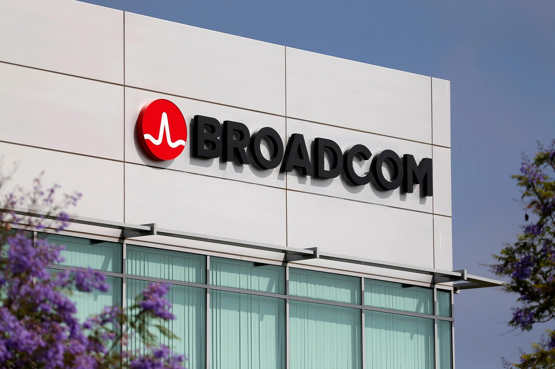 Broadcom to cut almost 1,300 VMware jobs in California after takeover ...