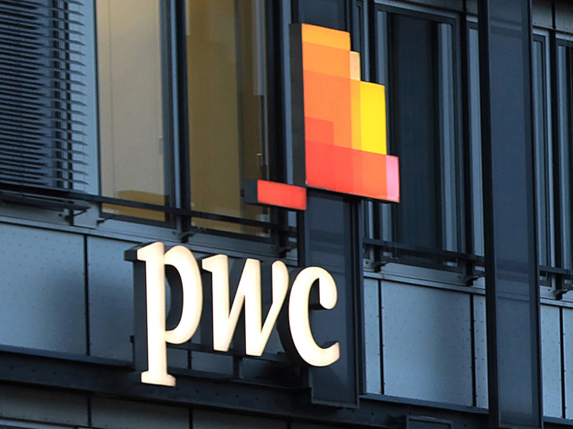 Evergrande says PwC resigns after 2021 audit disagreements - The ...
