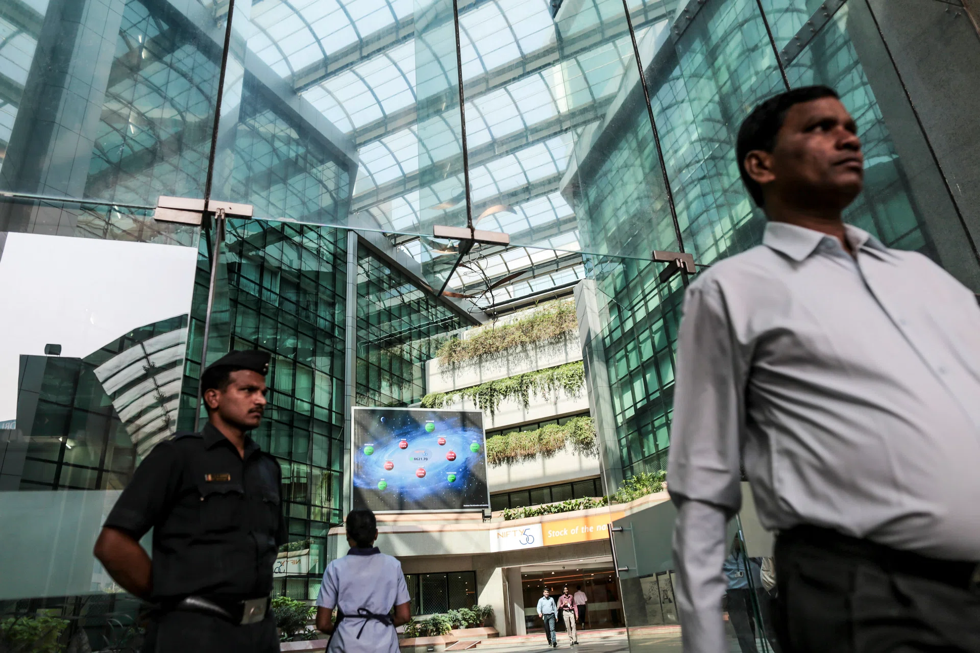 Some foreign investors target India's top bourse in rare shareholder ...