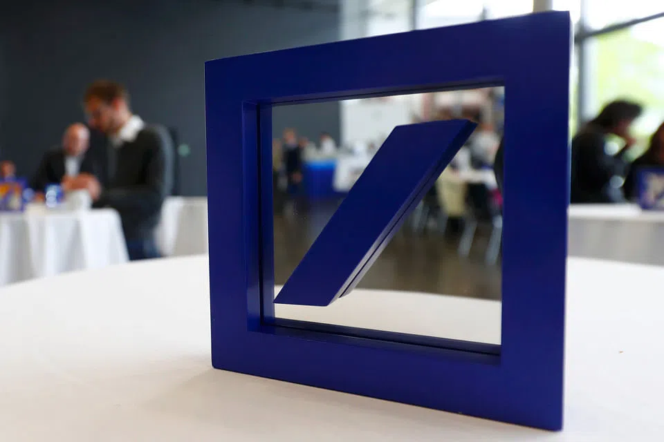 deutsche-bank-abandons-digital-bank-plan-in-strategy-u-turn