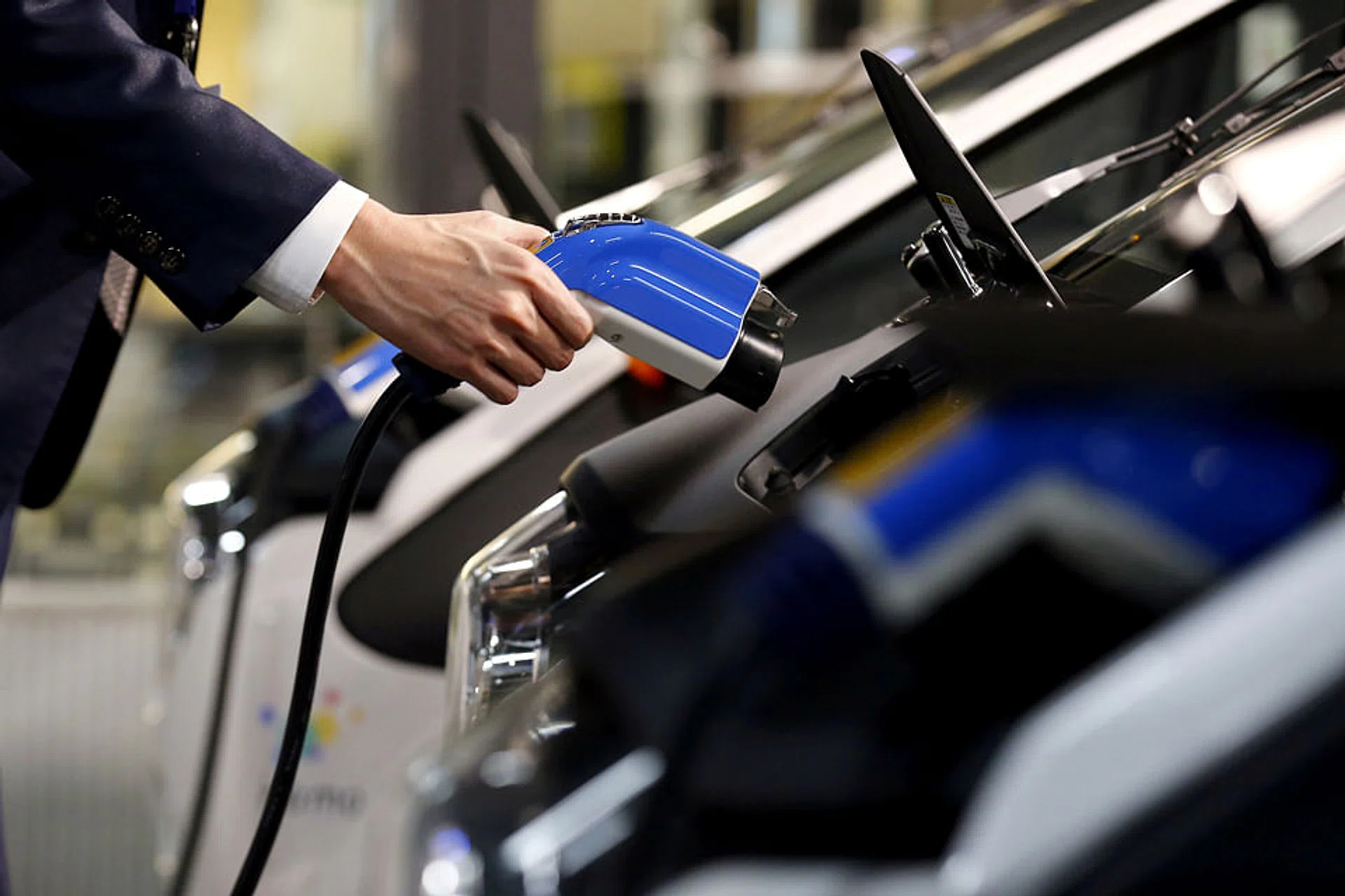 New Toyota magnet cuts dependence on key rare earth metal for EV motors ...