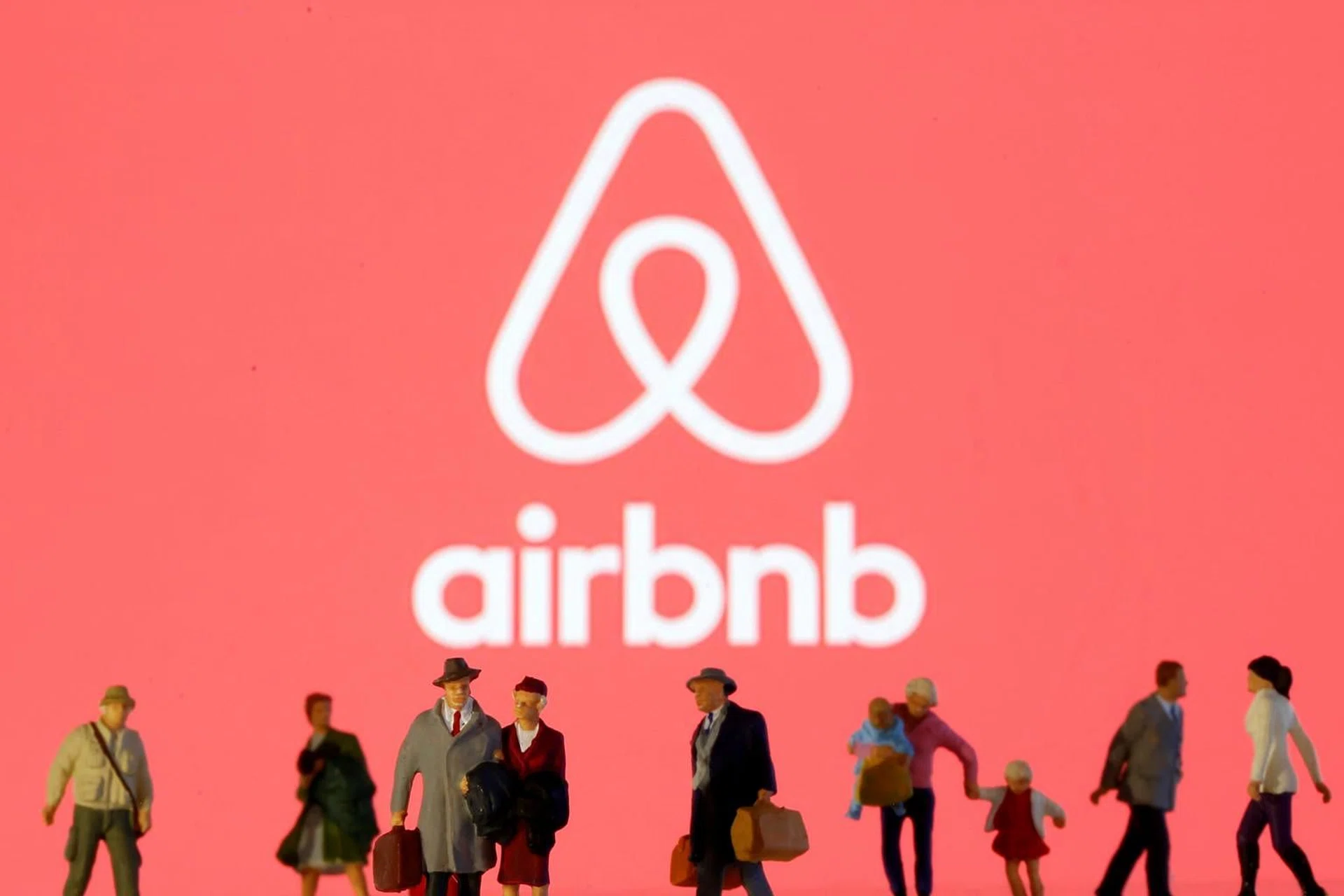 Airbnb board meets to consider raising funds or buying assets - The ...