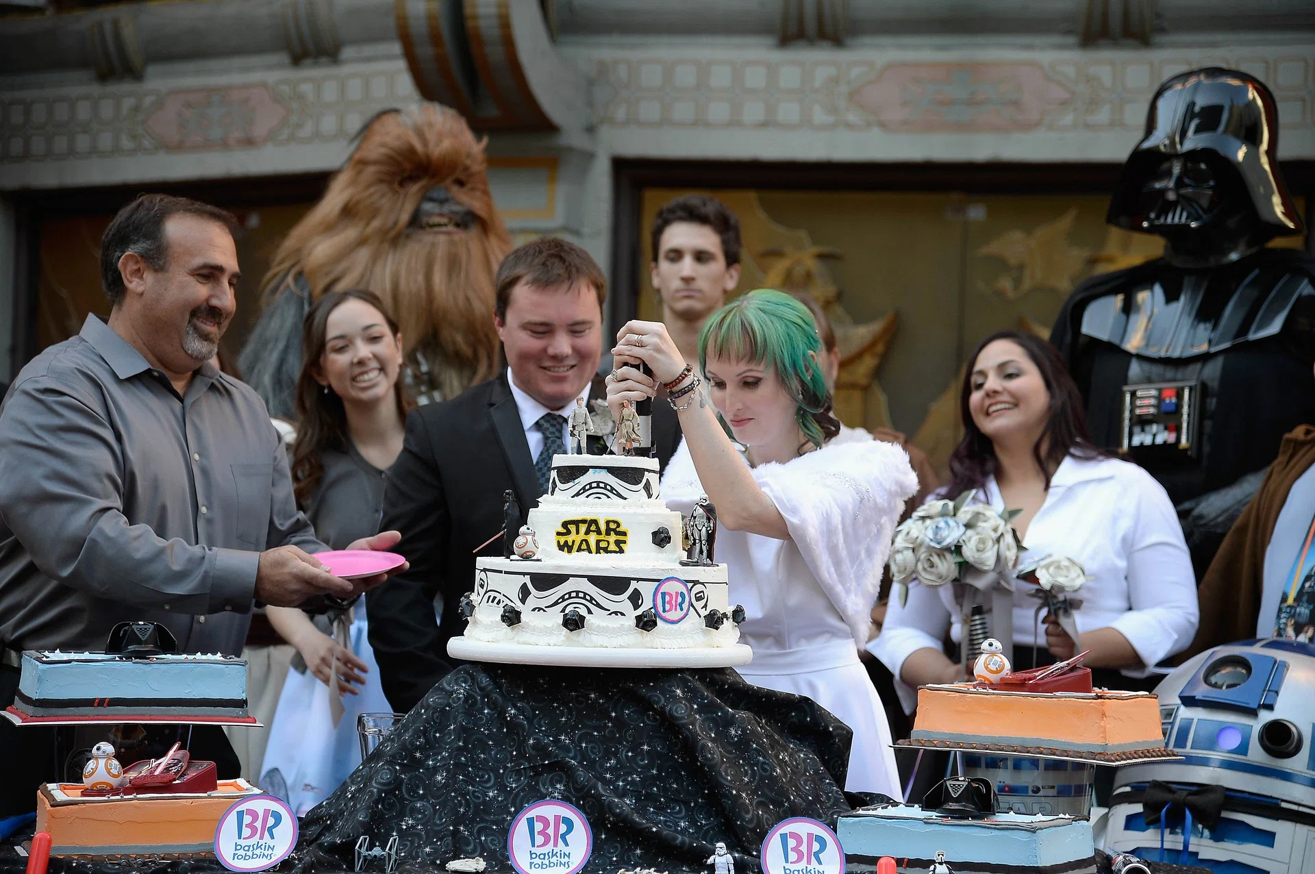 Marriage, marathons as The Force Awakens for US fans - The Business Times