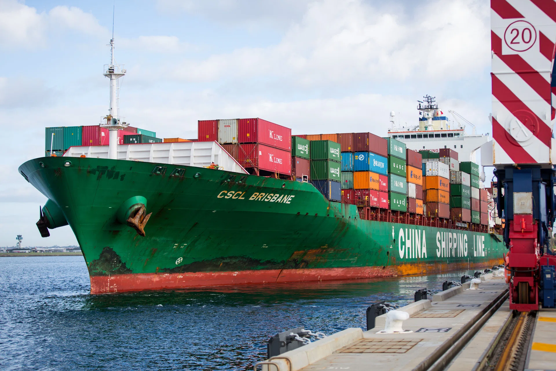 Govt refund for Hong Kong terminals props up HPH Trust Q1 earnings ...