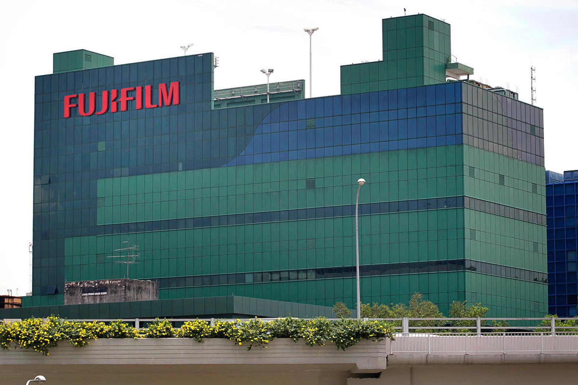 Fujifilm flags bigger loss from improper accounting at overseas units ...