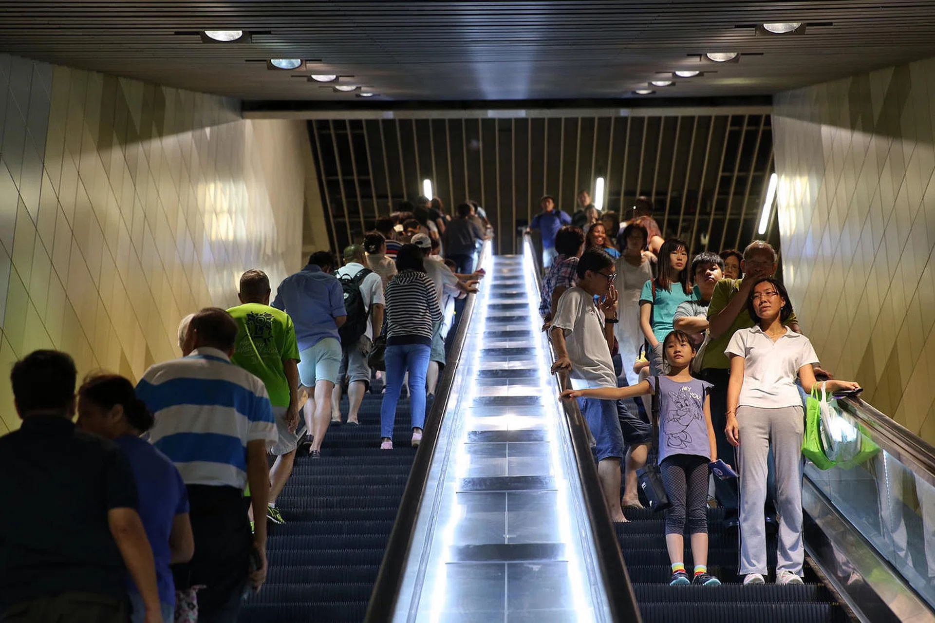 LTA to introduce new user-friendly features in public transport system ...