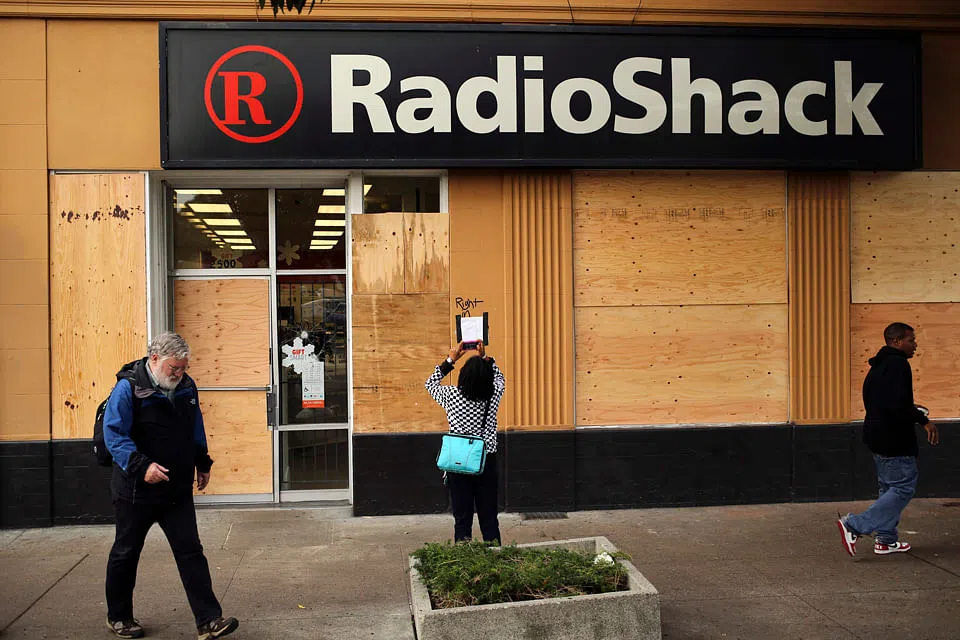 RadioShack lives on even after filing for bankruptcy - The Business Times