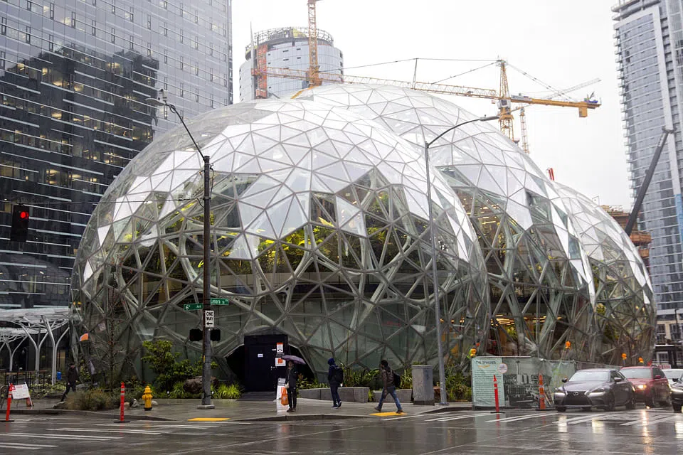 Amazon opens its own rainforest in Seattle - The Business Times