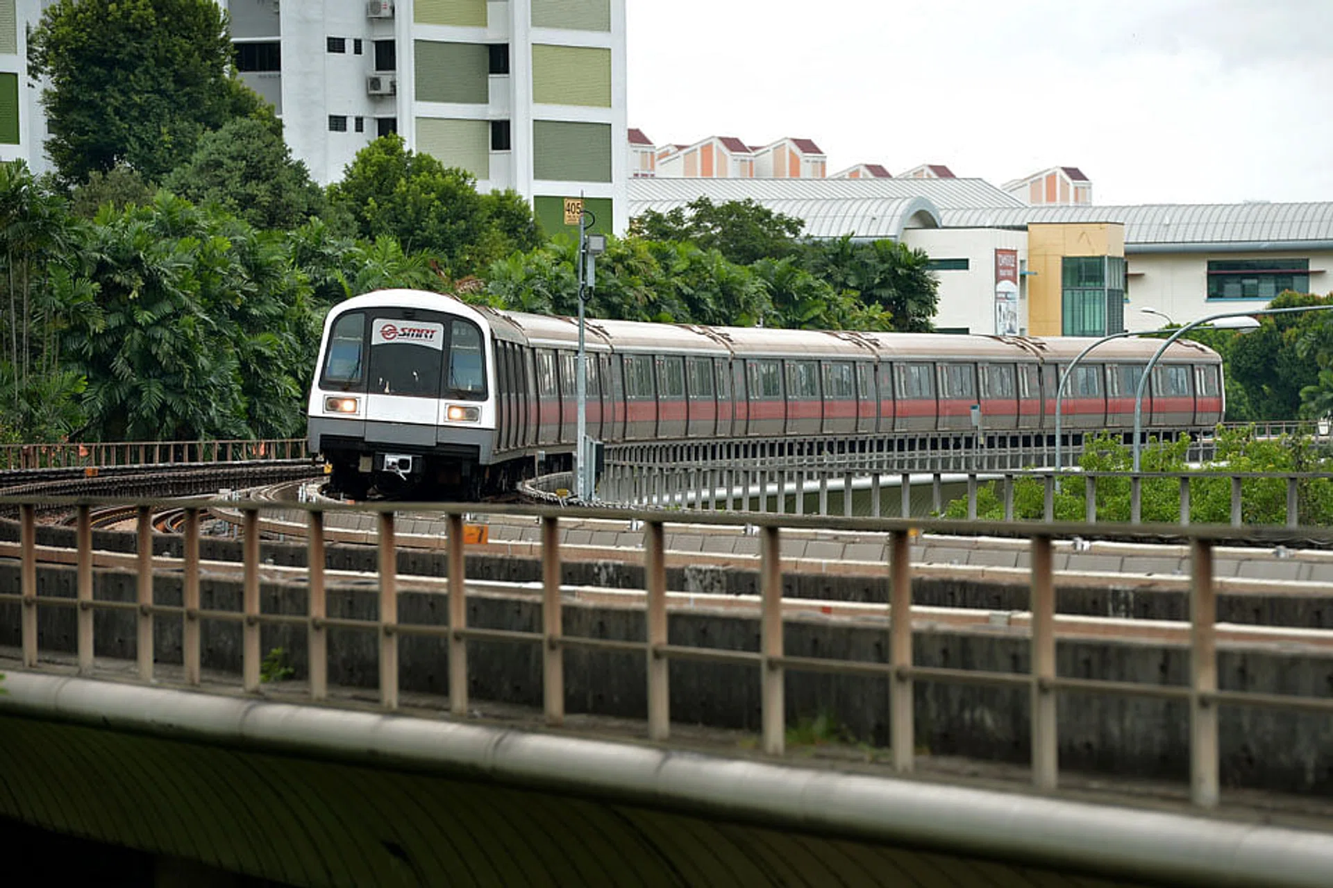 SMRT hastening NSEWL power network upgrade - The Business Times