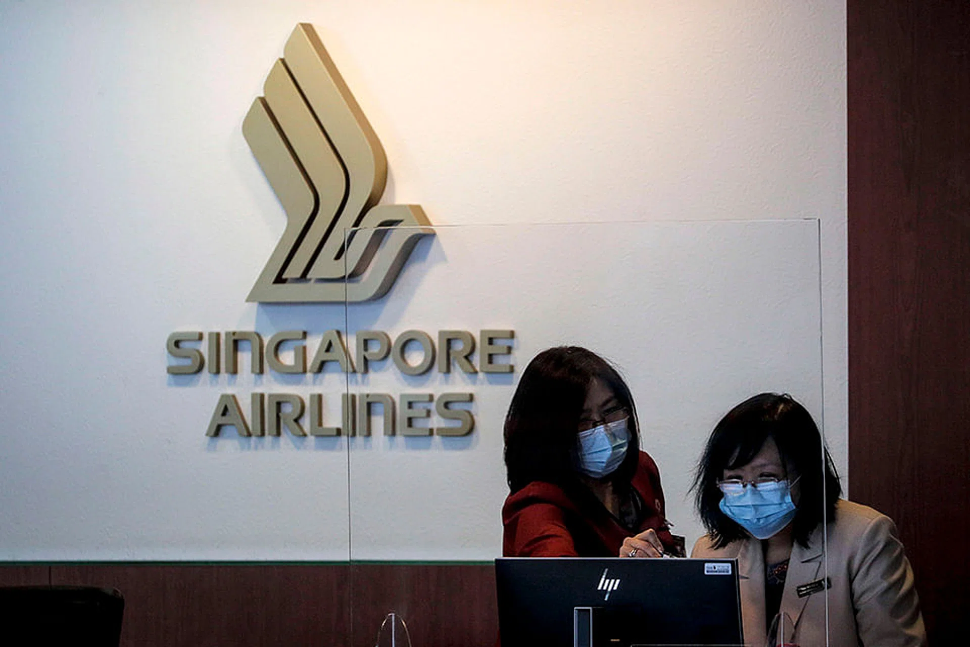 SIA, Singtel among top 100 companies in Refinitiv's 2020 diversity ...