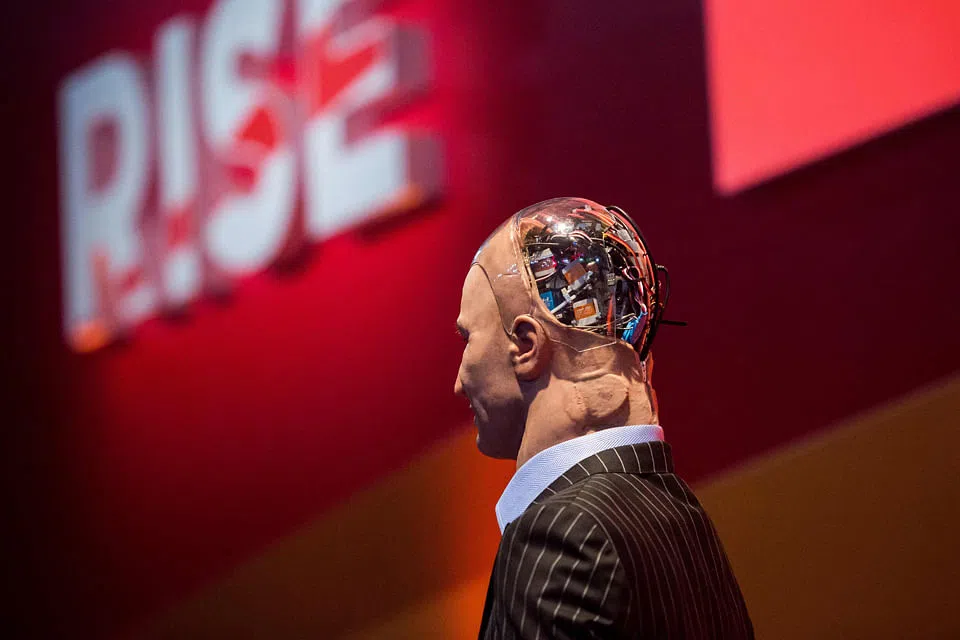 Top specialists warn about 'malicious use' of artificial intelligence ...
