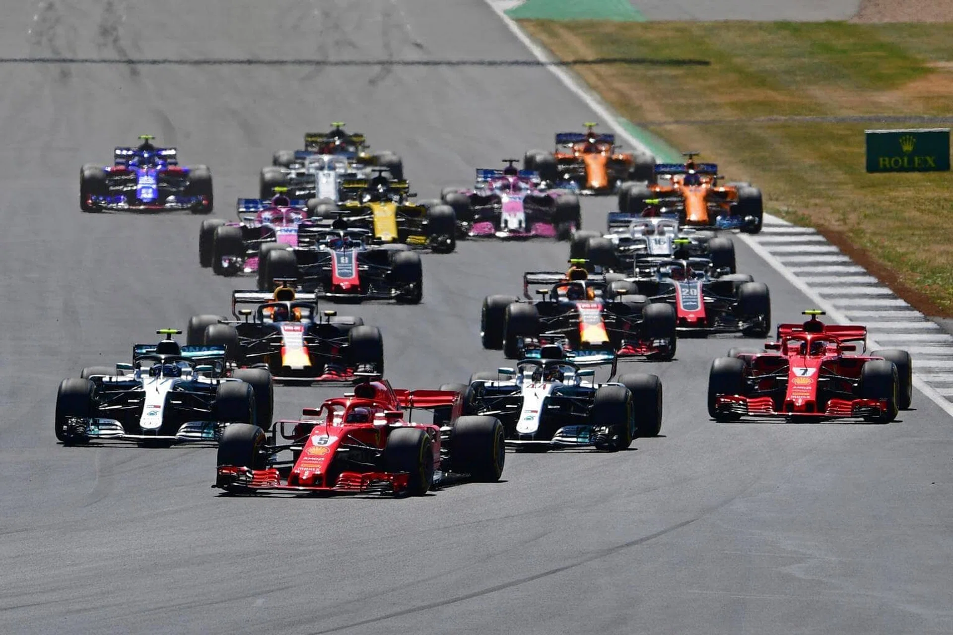 F1 owners near deal for British Grand Prix to be kept at Silverstone ...