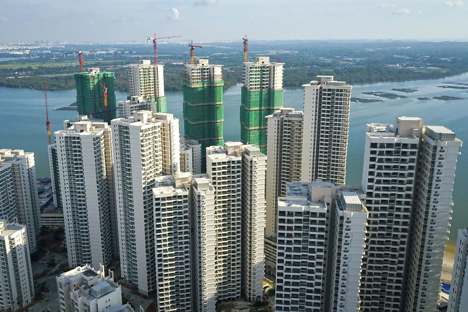 China capital controls cast pall over US$100b city in the sea - The ...