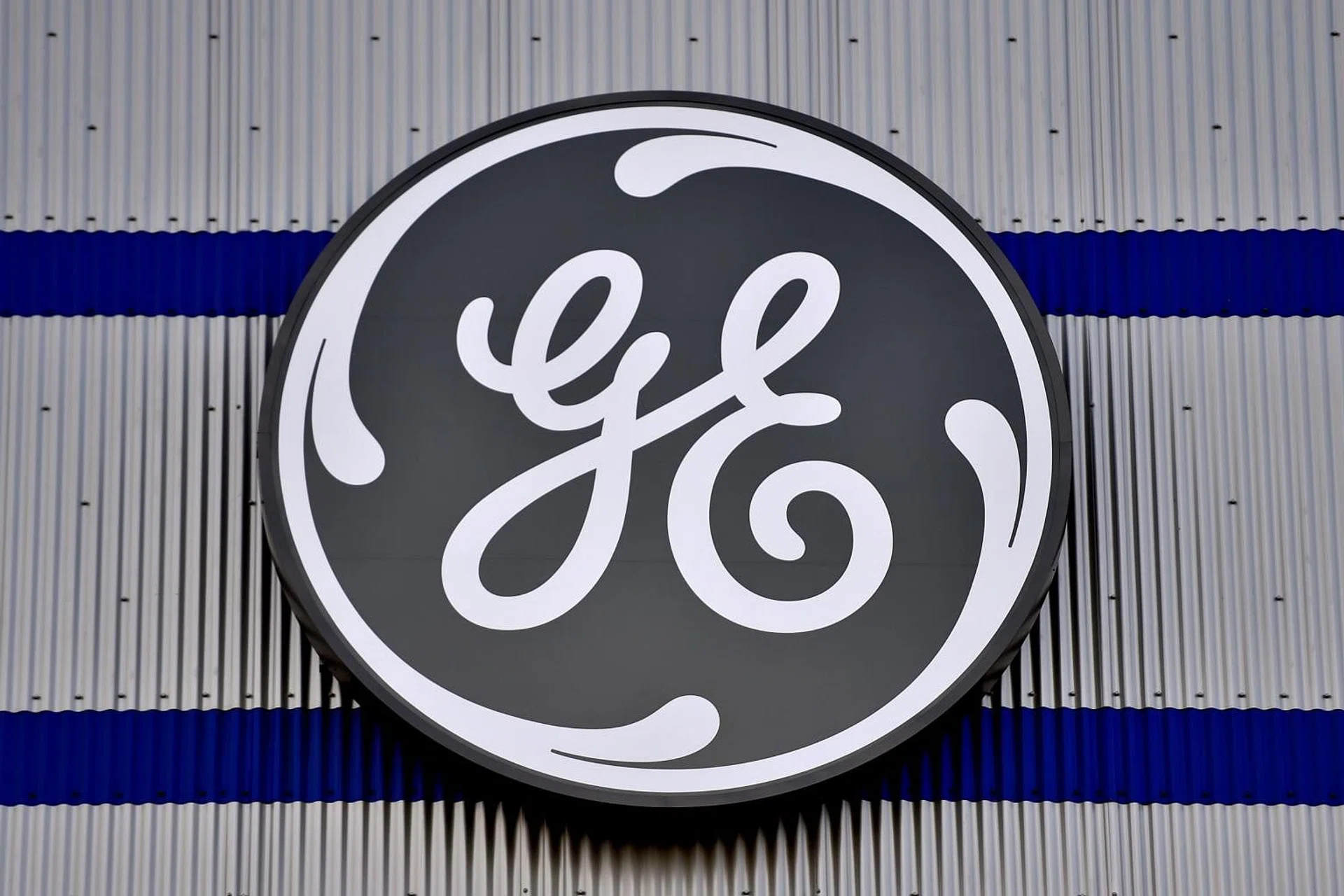 GE signs power agreements worth over US$1.2b with Iraq - The Business Times