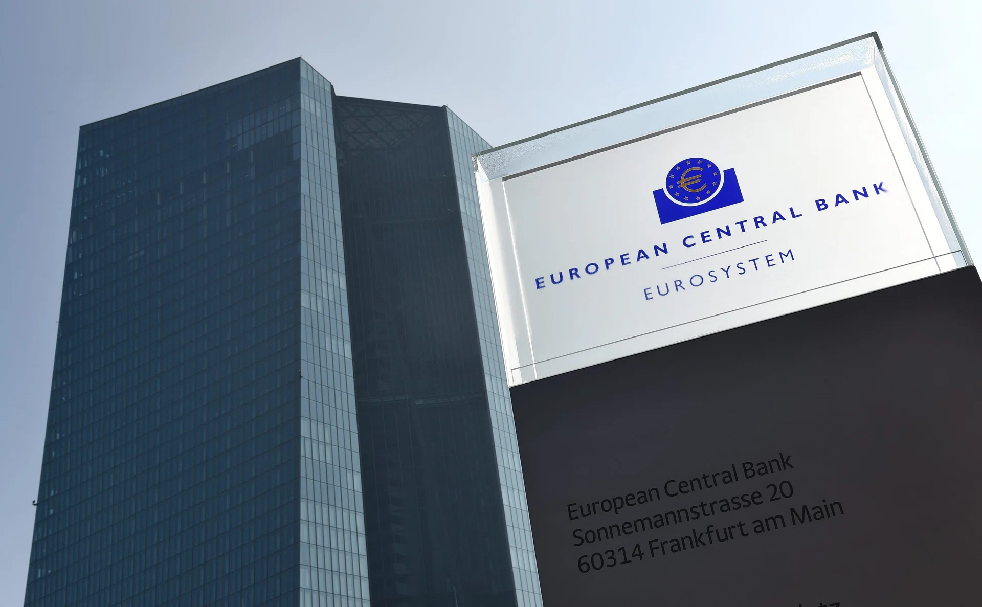 ECB lowers emergency funding cap for Greek banks - The Business Times
