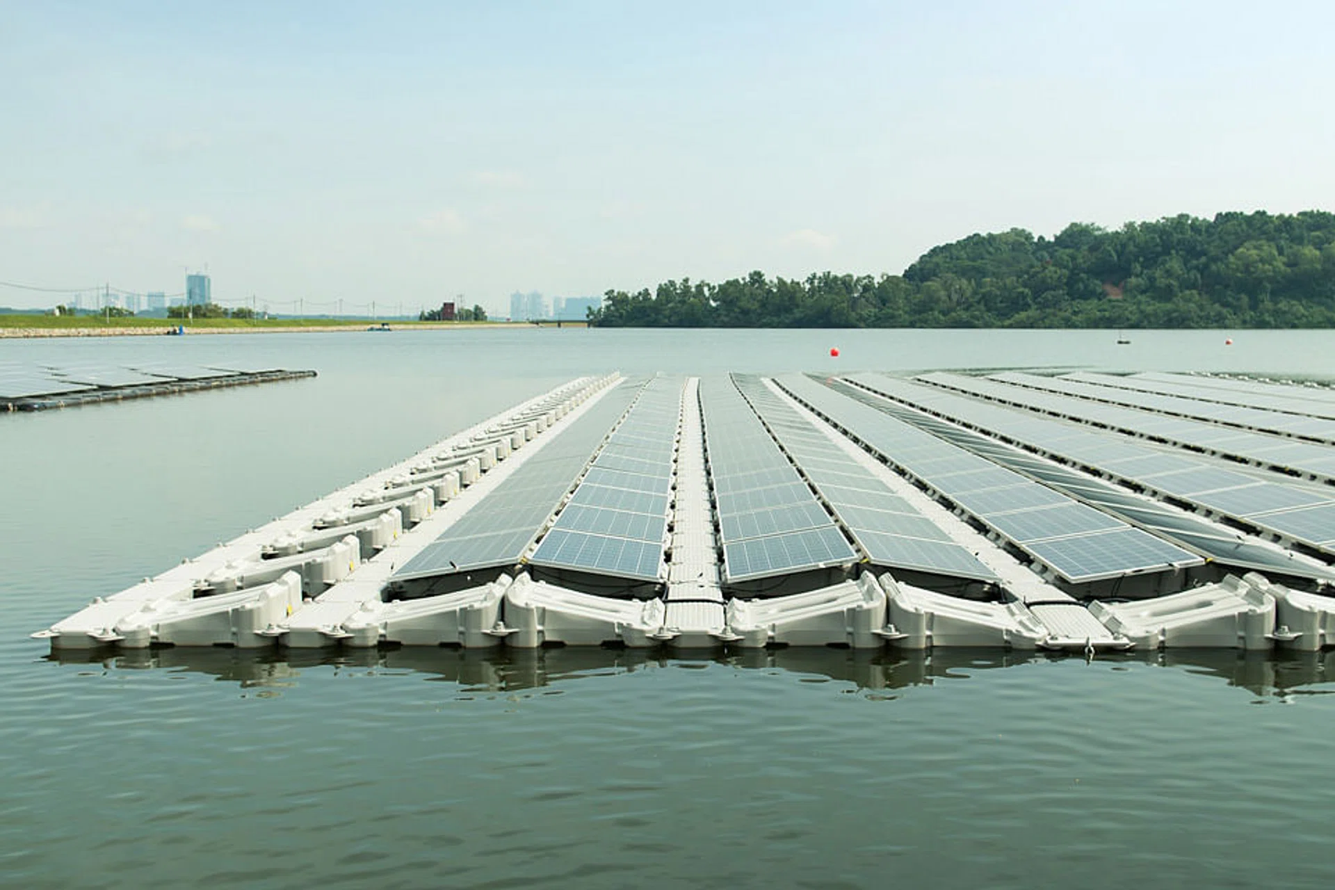 Sembcorp inks power purchase deal for PUB floating solar farm - The ...