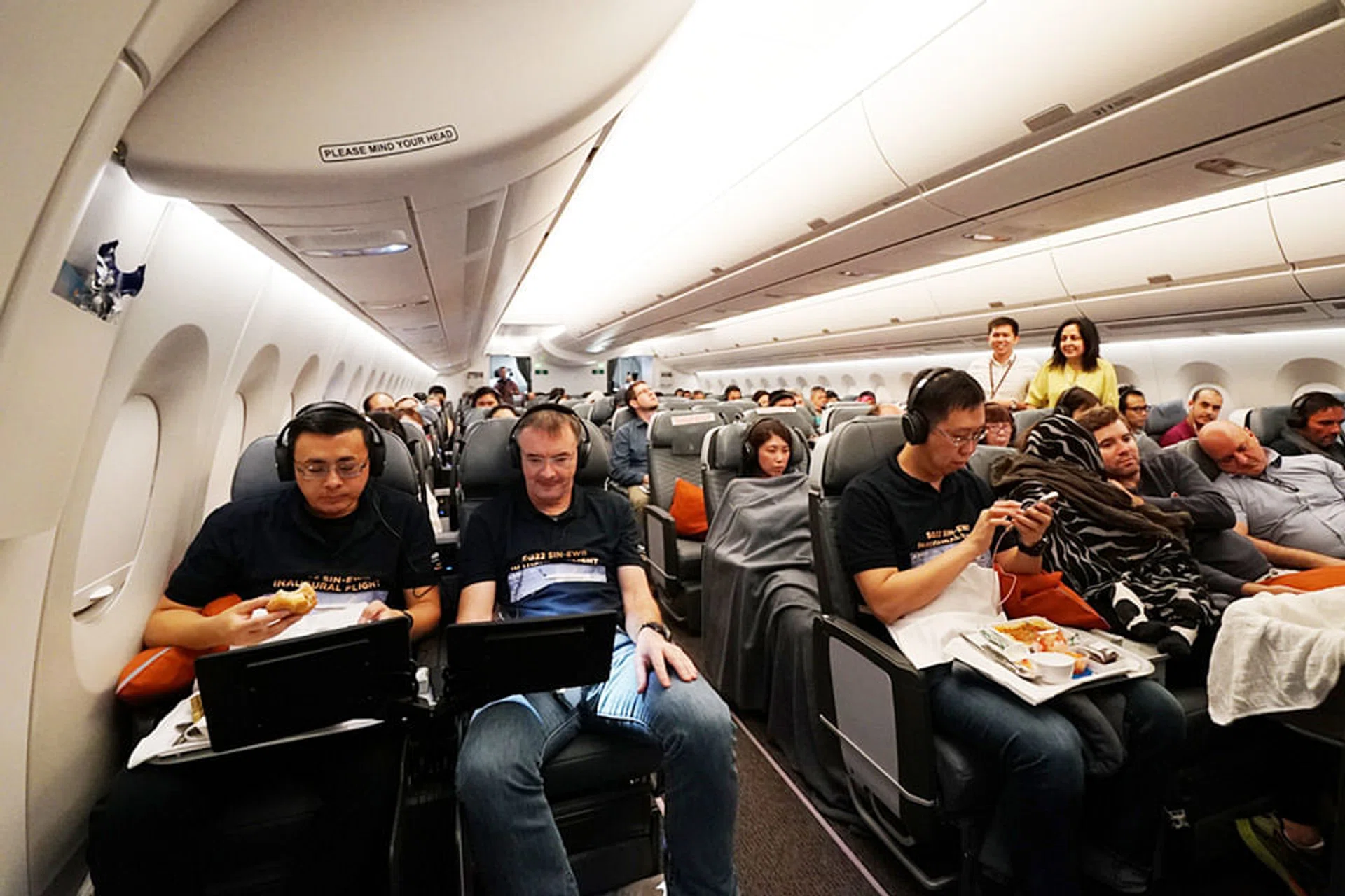 The hours fly by on SQ22, the world's longest flight - The Business Times