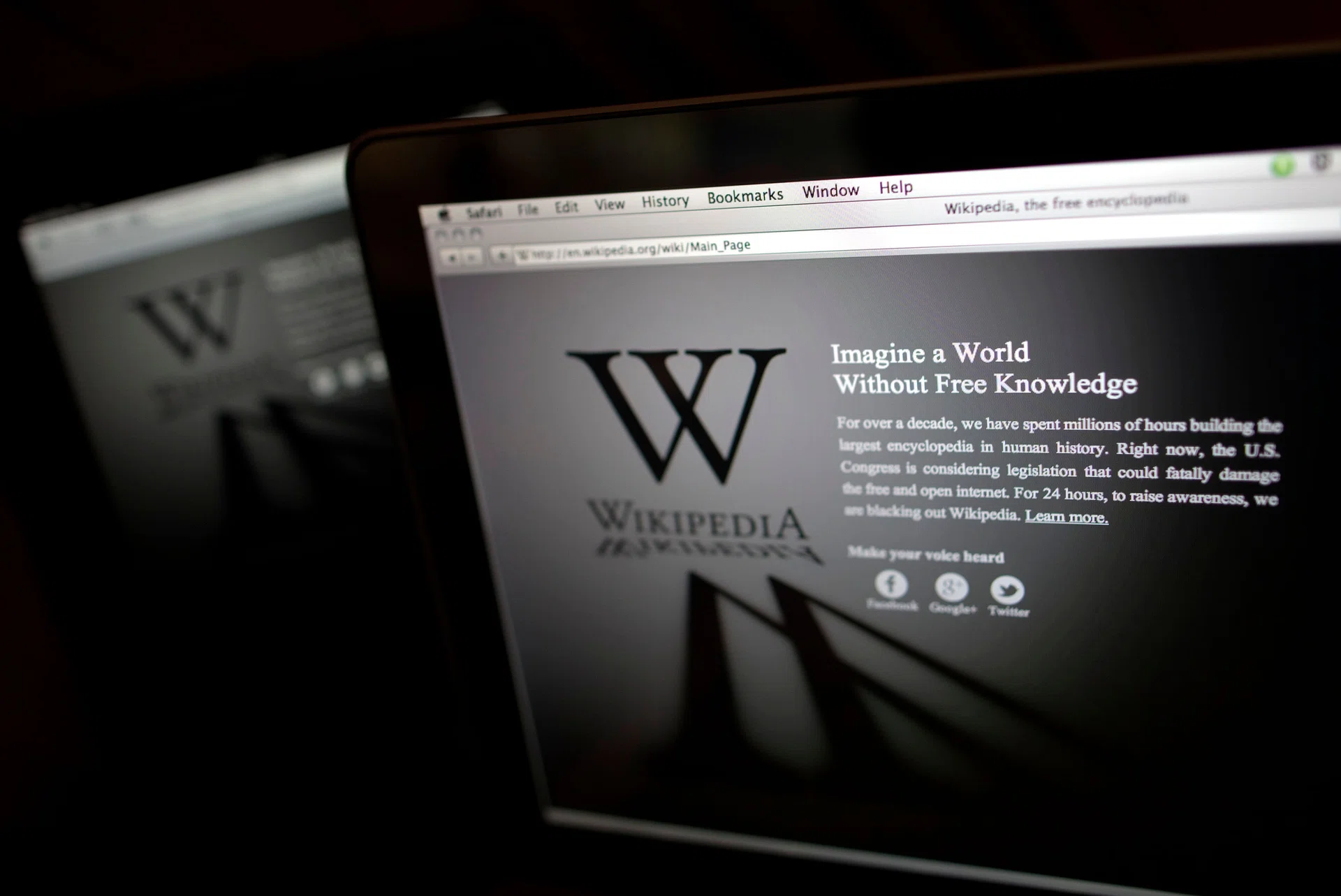 Wikipedia blocks accounts linked to paid edits - The Business Times