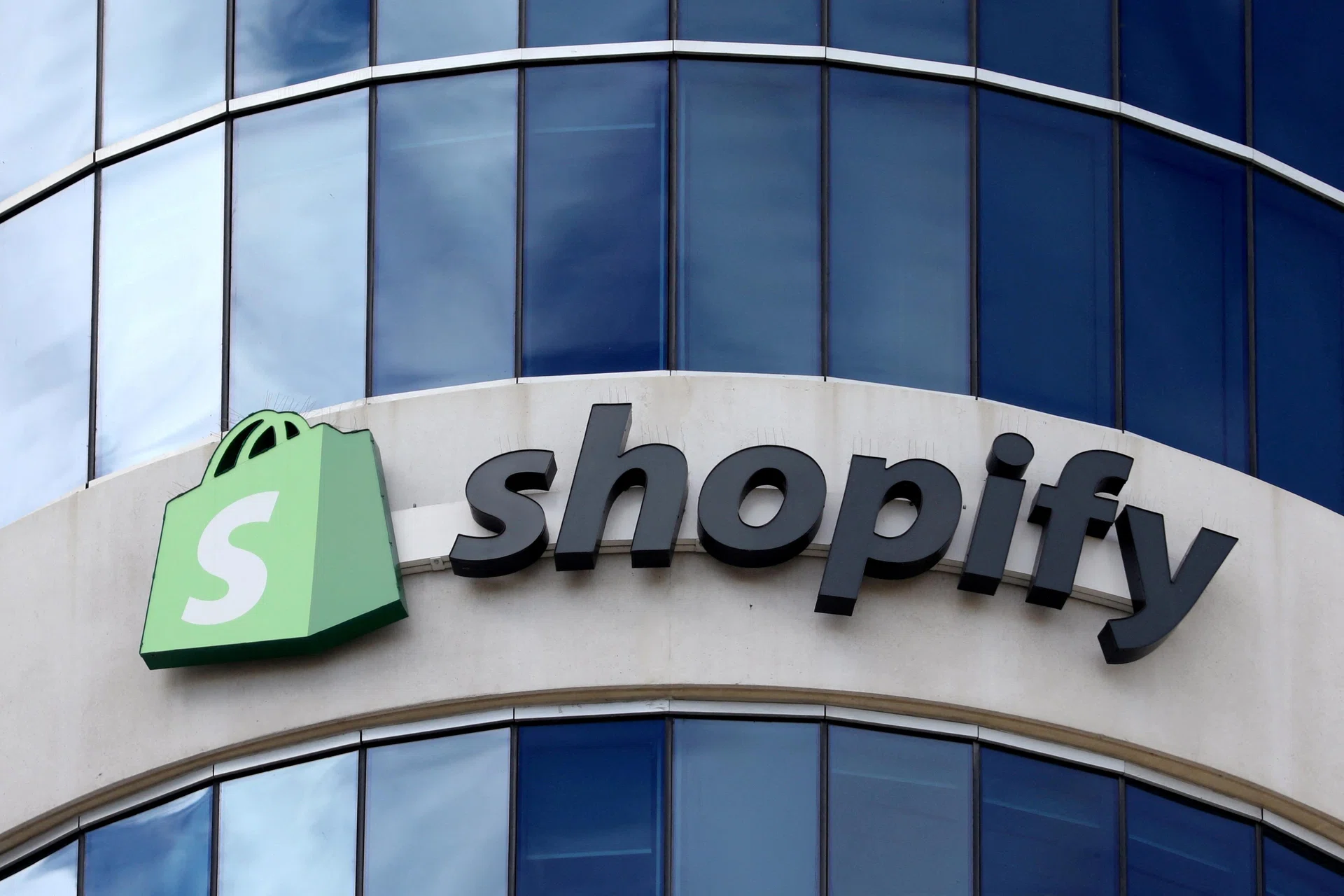 Shopify to launch AI assistant for merchants - The Business Times